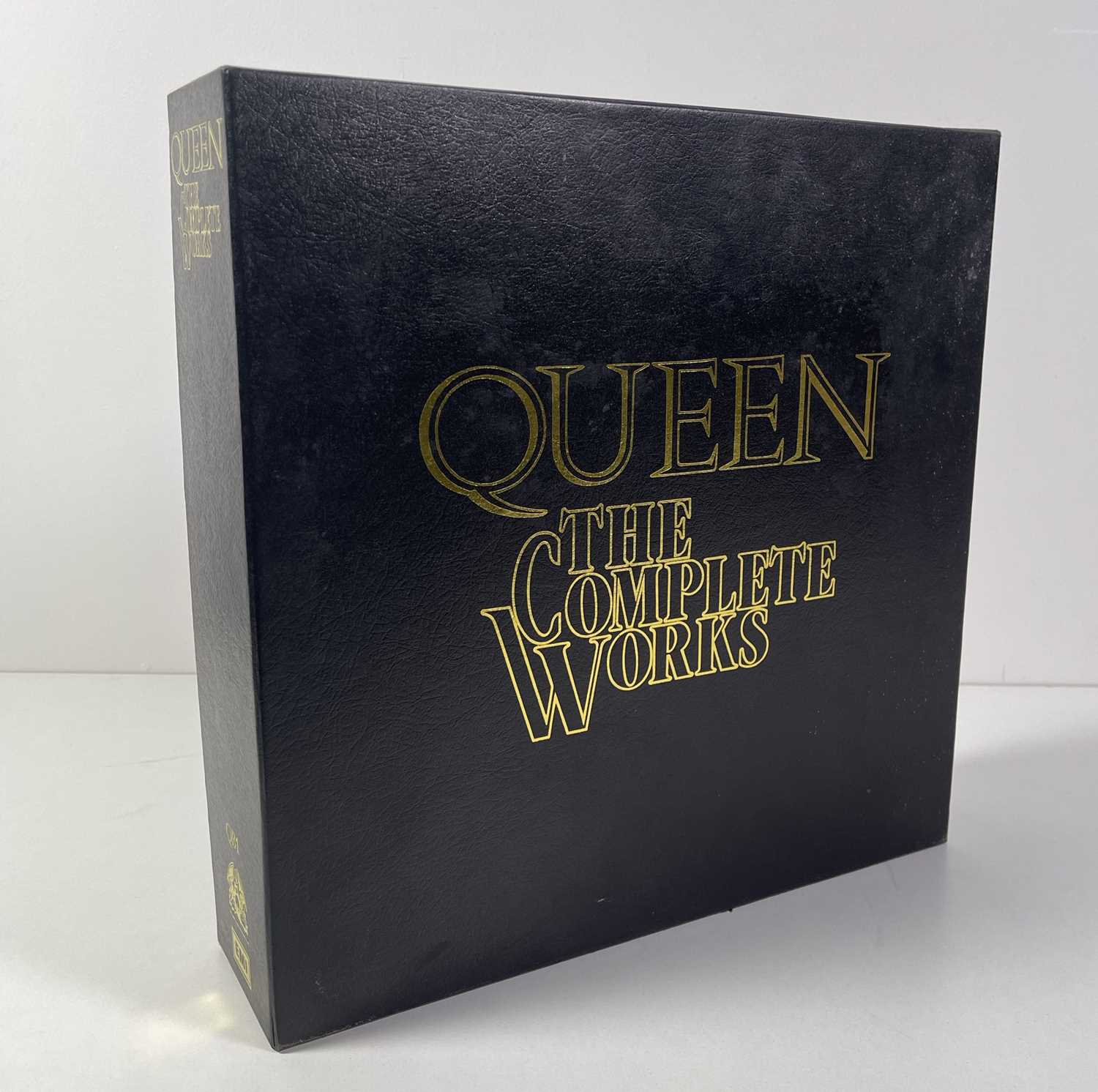 Lot 506 - QUEEN - FULLY SIGNED COMPLETE WORKS.