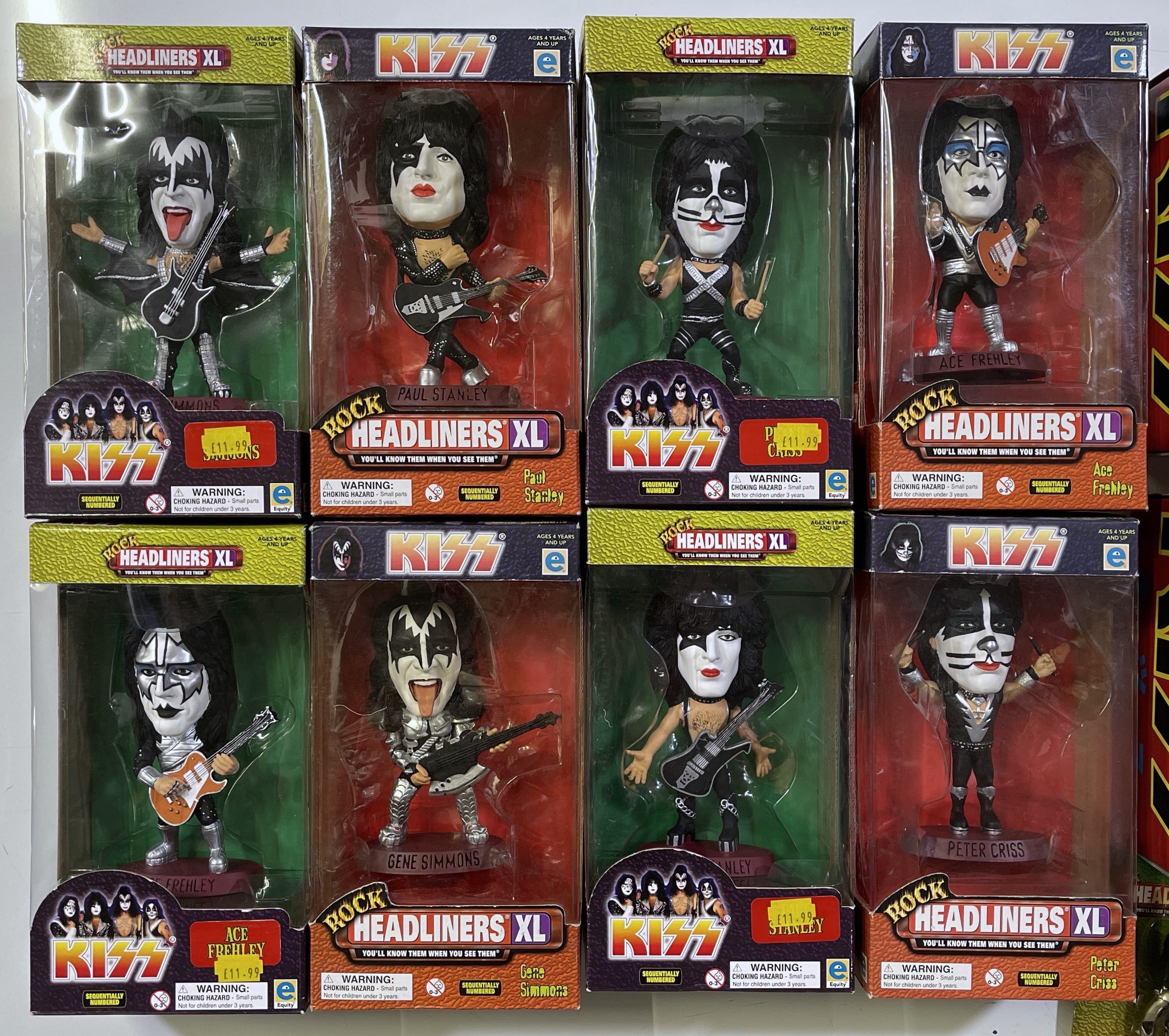 Lot 454 - KISS MEMORABILIA - TOYS AND COLLECTABLES