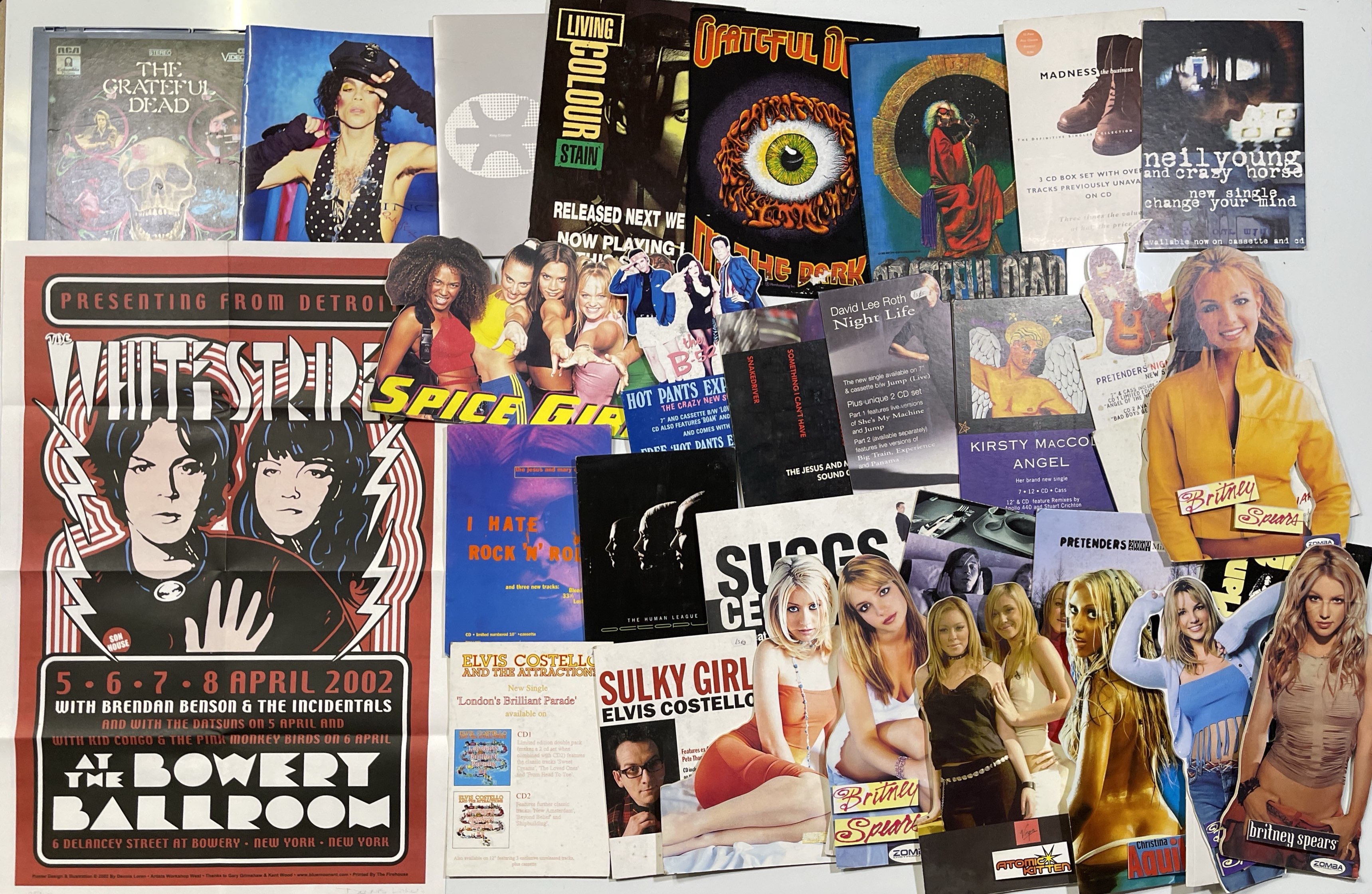 Lot 70 - ASSORTED MUSIC MEMORABILIA - SHOP PROMO