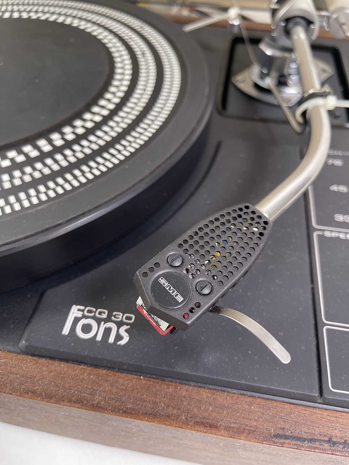 Lot 41 - FONS CQ30 TURNTABLE WITH SME TONEARM
