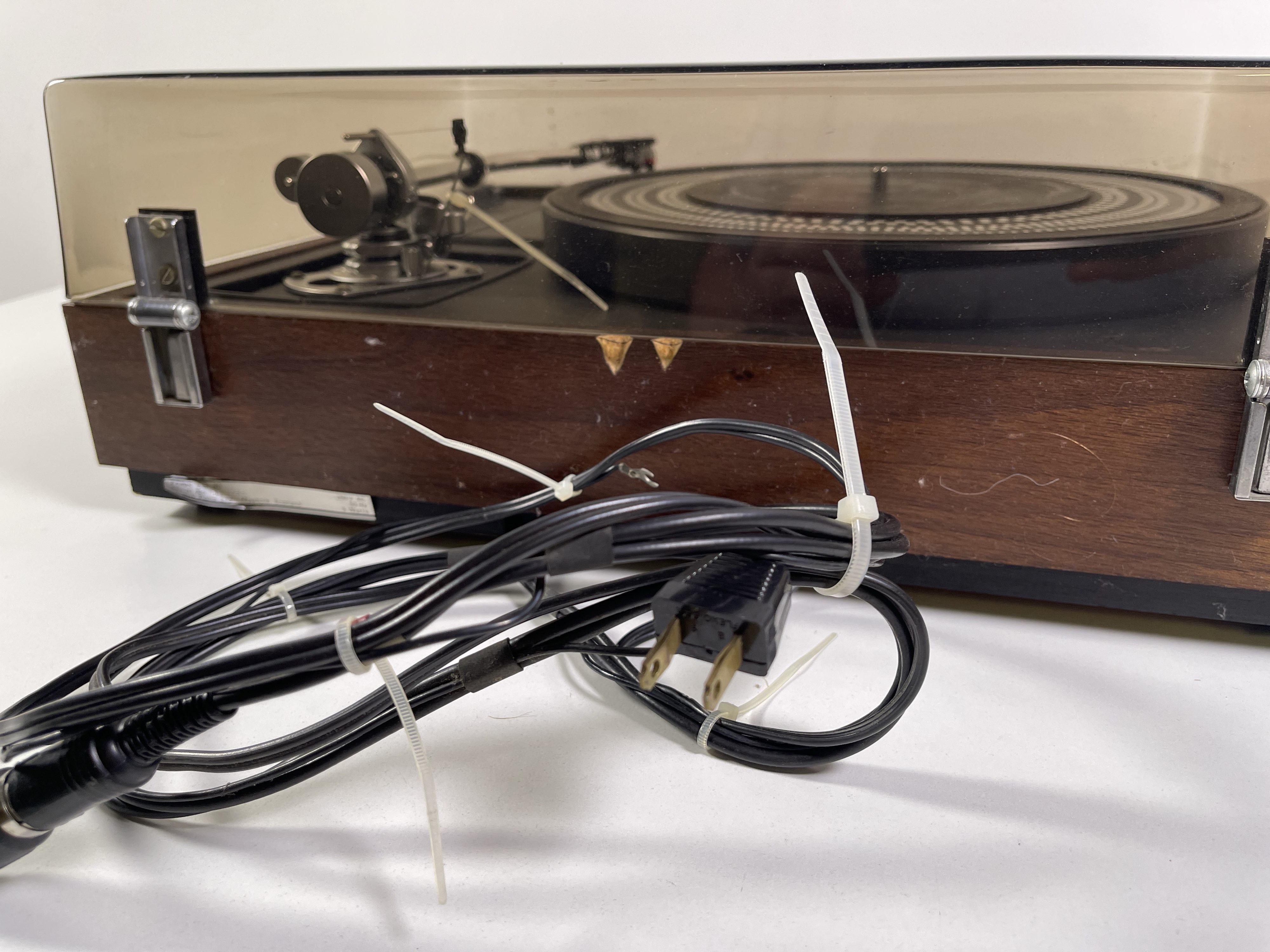 Lot 41 - FONS CQ30 TURNTABLE WITH SME TONEARM