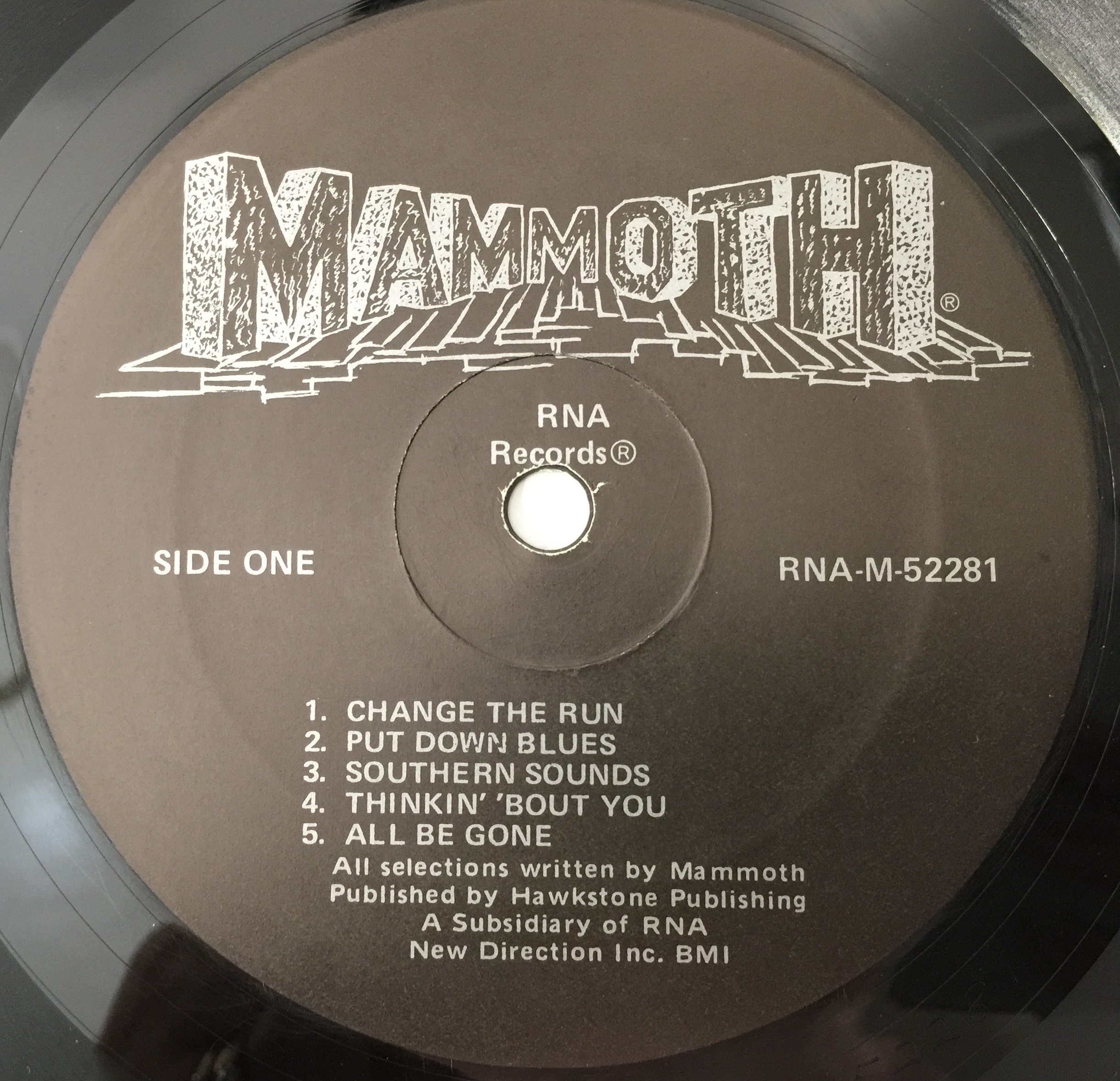 Lot 26 - MAMMOTH - S/T LP (US OG - RNA RECORDS - RNA-M-