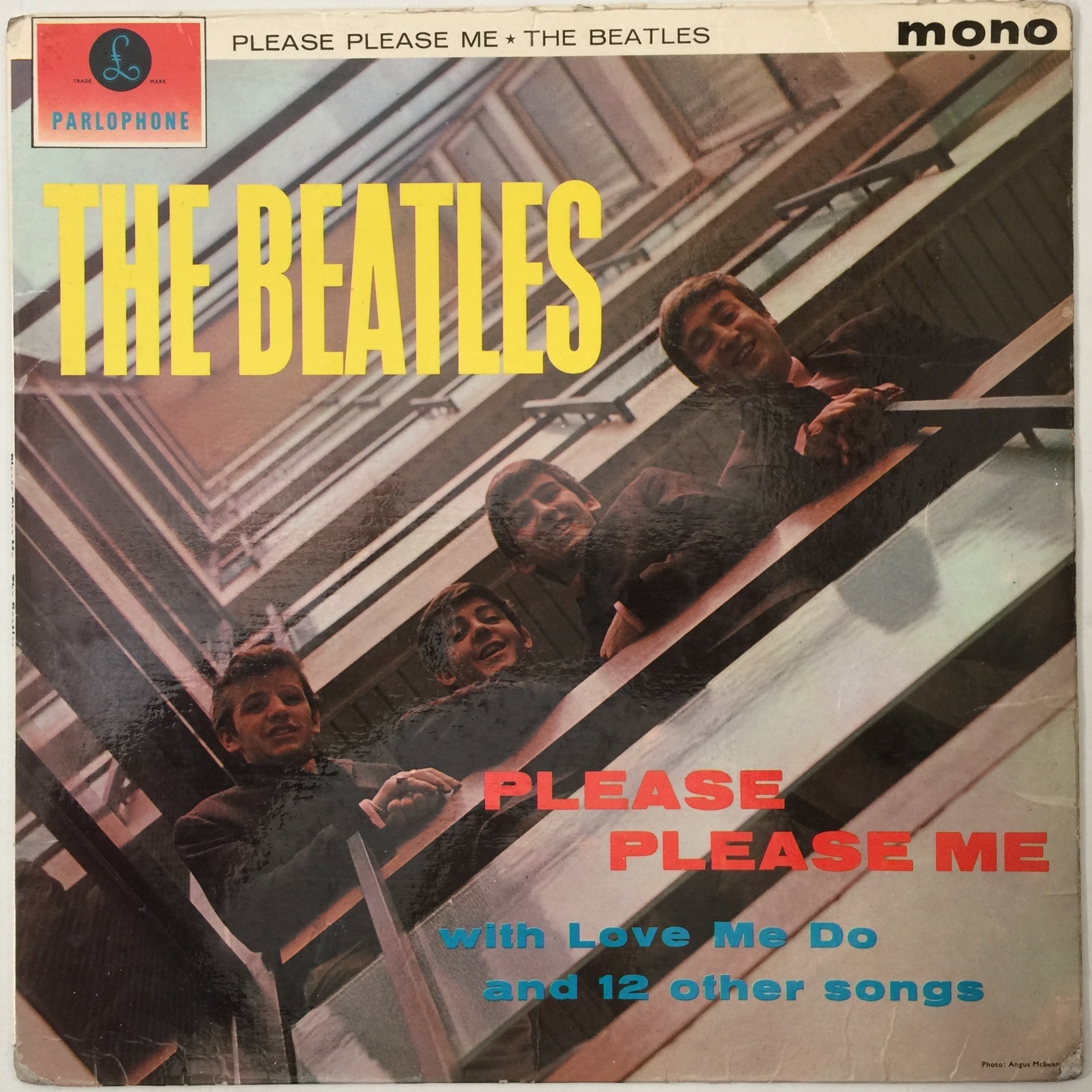Lot 42 - THE BEATLES - PLEASE PLEASE ME LP (UK MONO