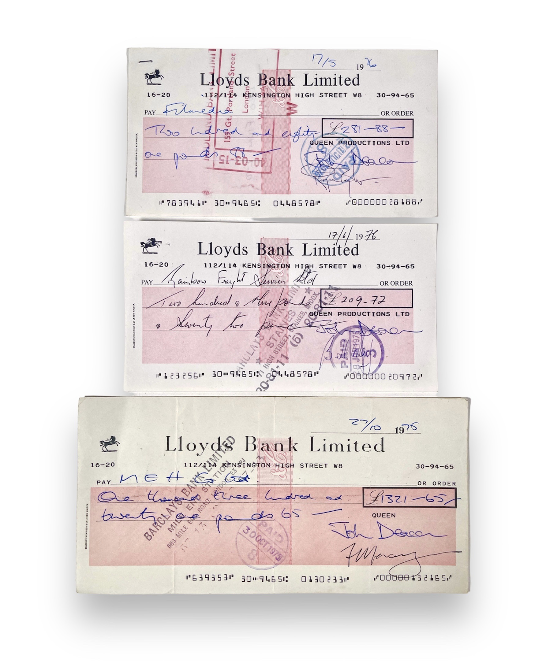 Lot 507 - QUEEN - A SET OF THREE C 1976 CHEQUES SIGNED