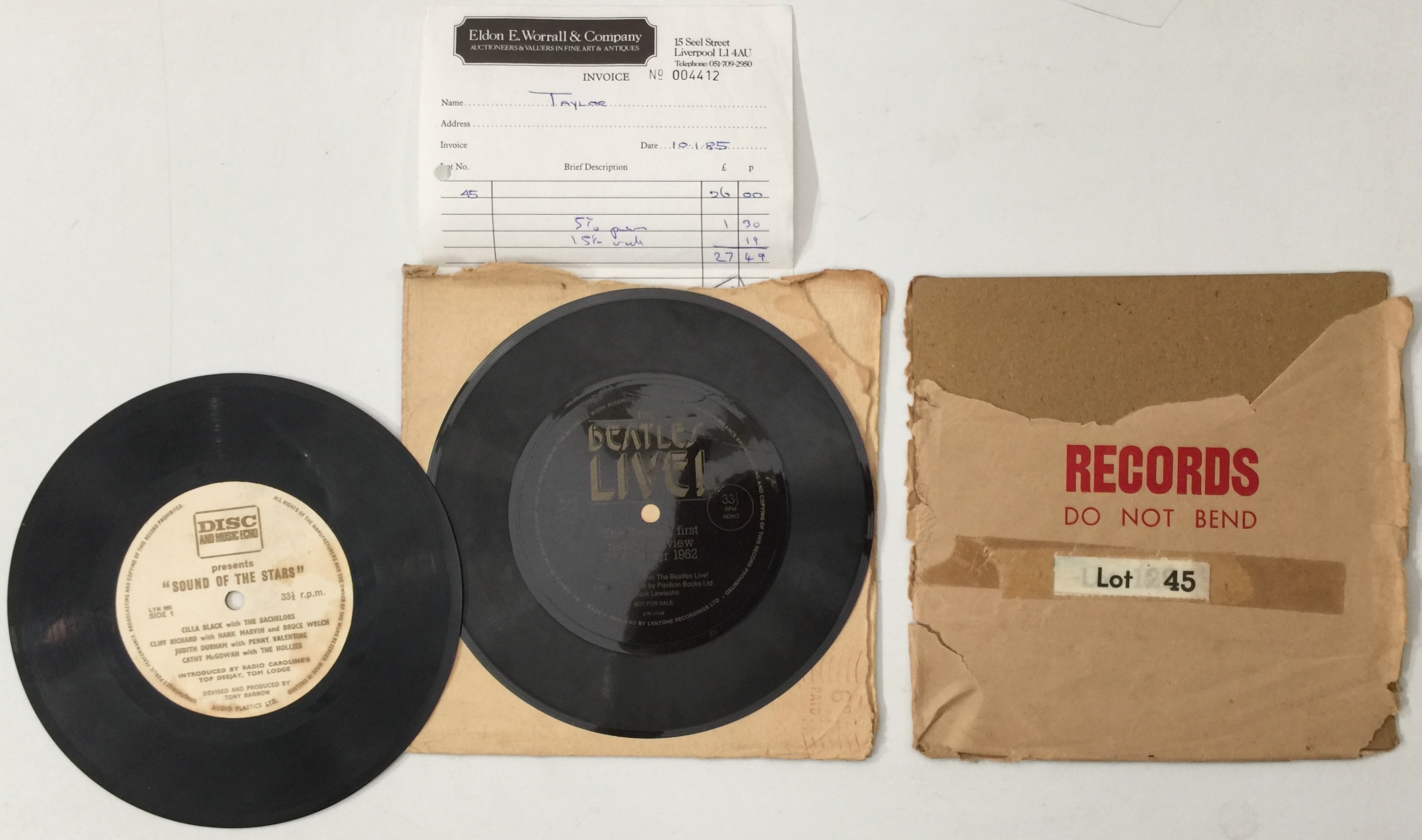 Lot 134 - THE OFFICIAL BEATLES FAN CLUB - 7" FLEXI
