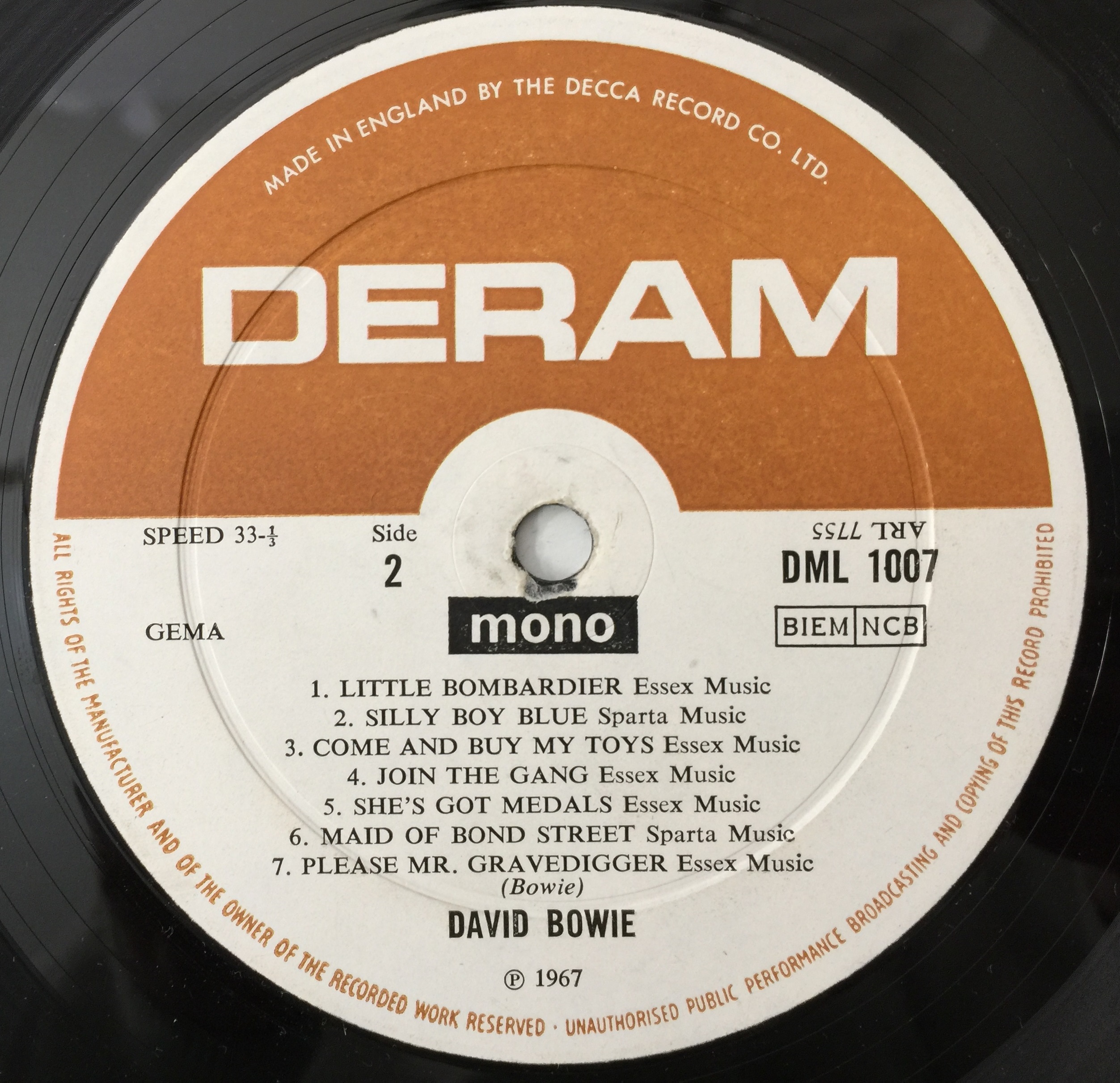 Lot 300 - DAVID BOWIE - DAVID BOWIE LP (ORIGINAL UK