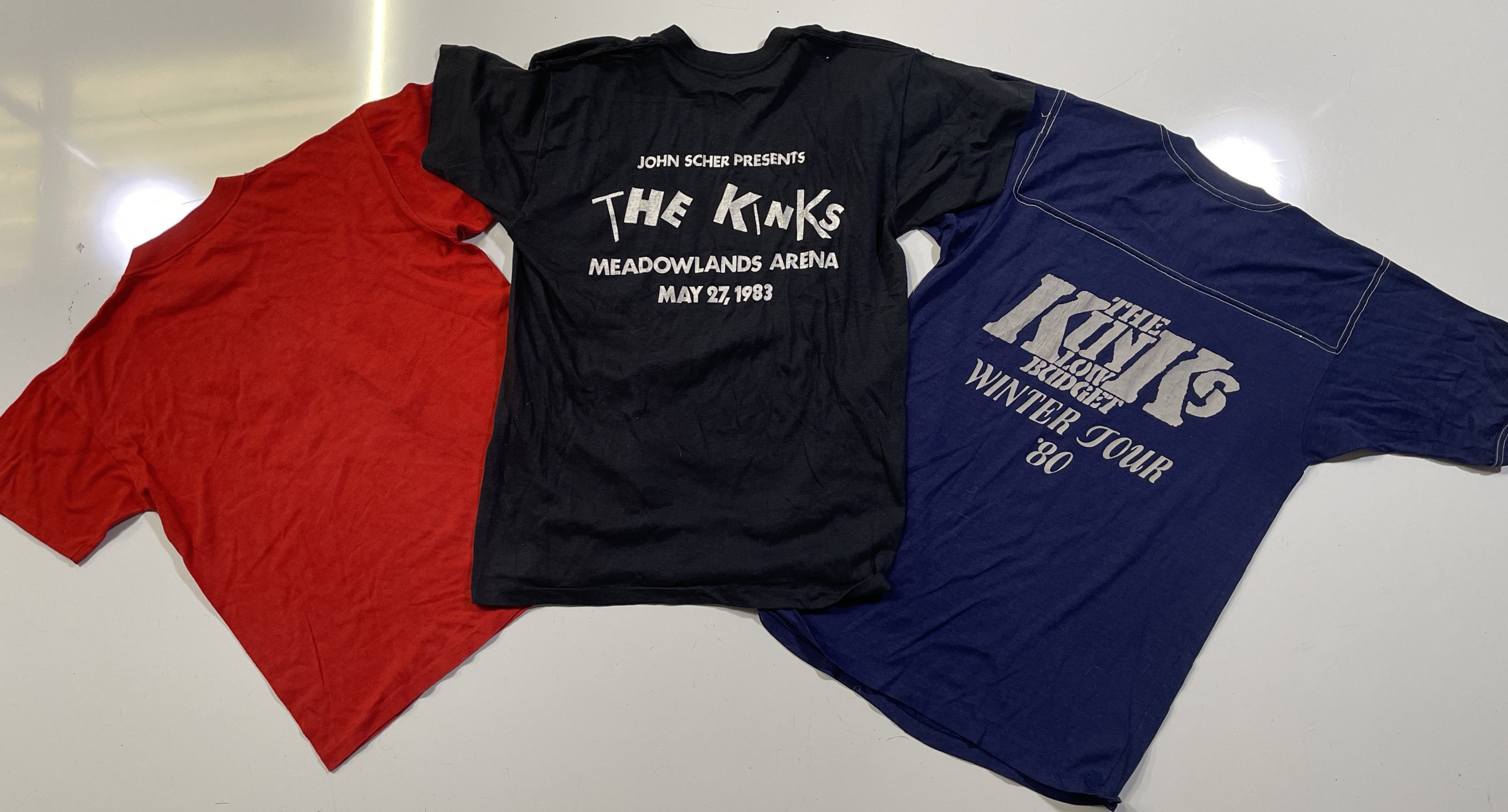 Lot 339 - 1980S KINKS TOUR / CONCERT T-SHIRTS.