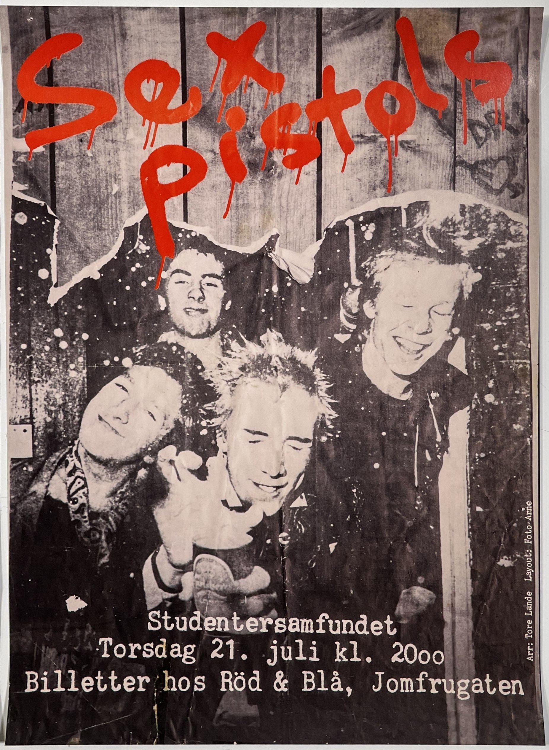 Lot 592 - THE SEX PISTOLS - SID VICIOUS POSTERS INC