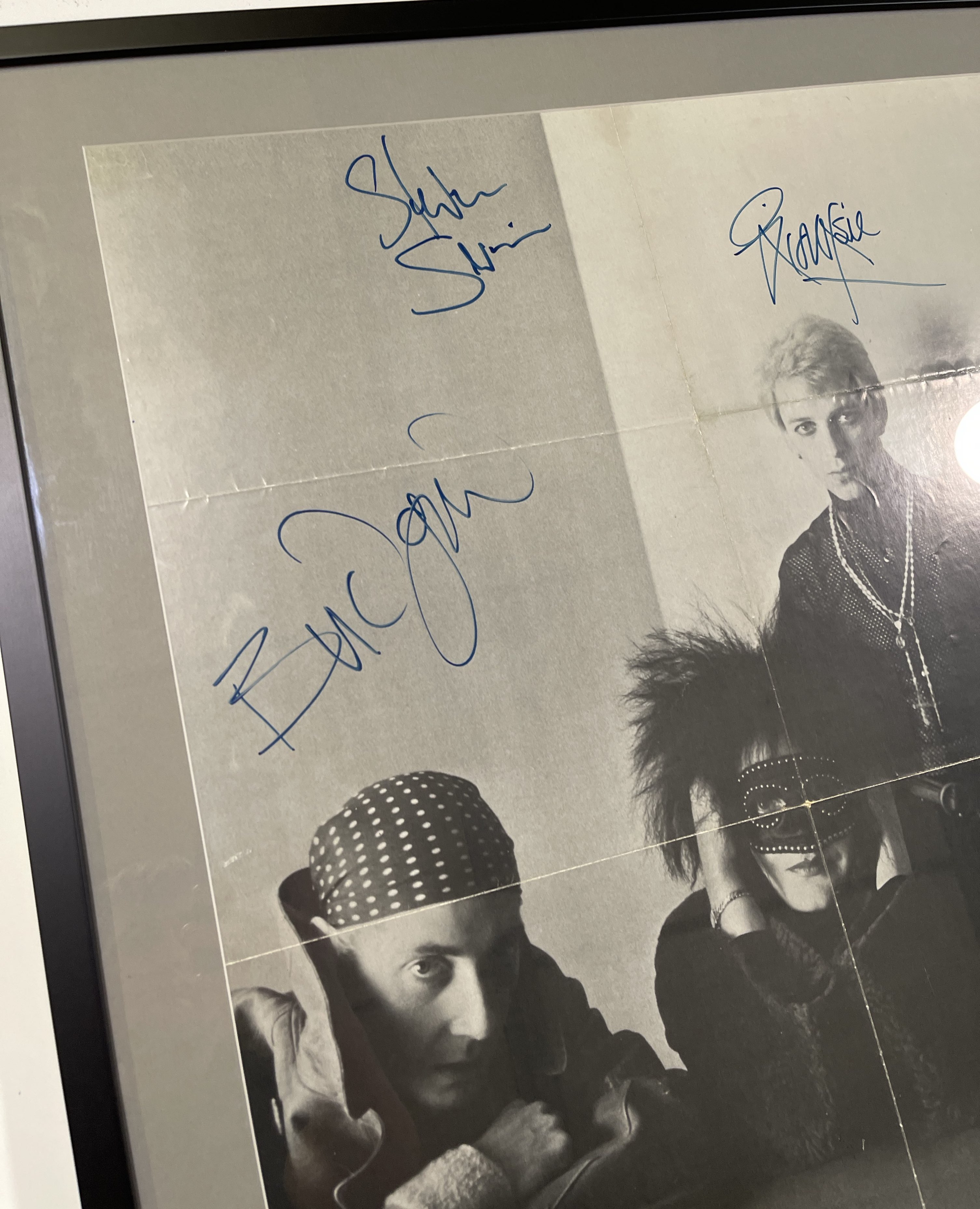 Lot 35 - SIOUXSIE AND THE BANSHEES - LARGE FULLY