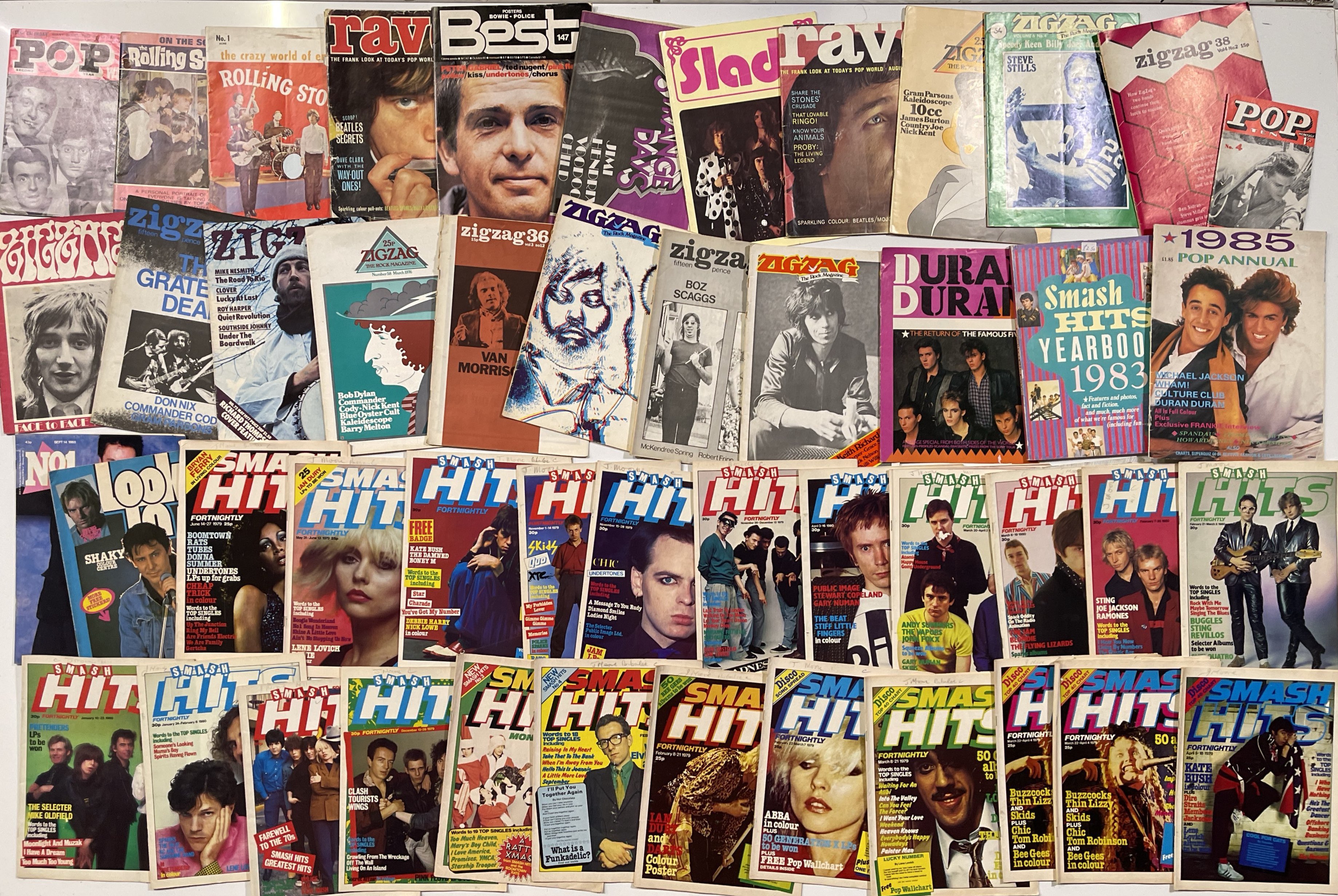 Lot 95 - 1980S / 1990S POP ANNUALS / PHOTOBOOKS