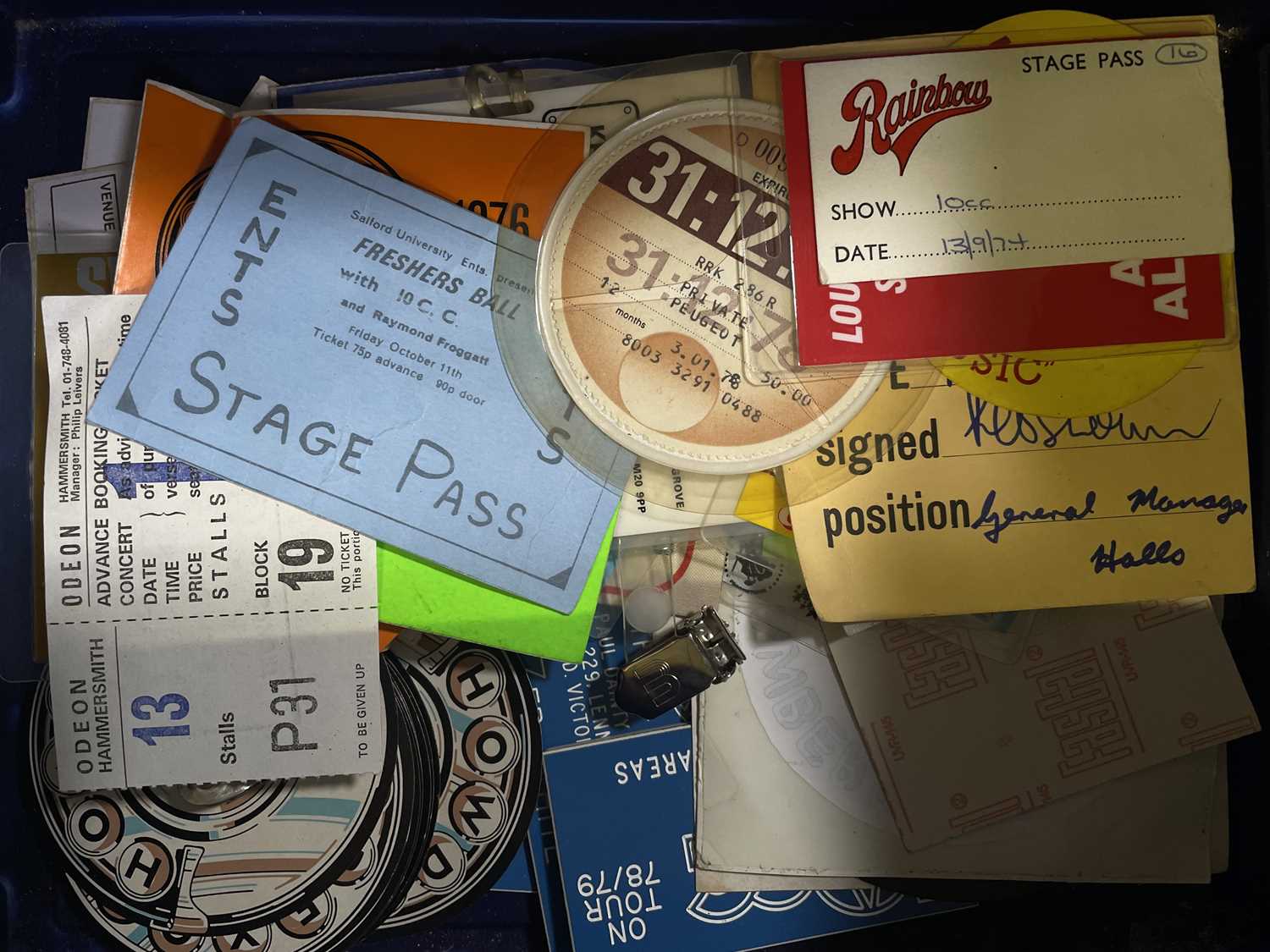 Lot 468 - 10CC - LARGE COLLECTION OF ORIGINAL STAGE