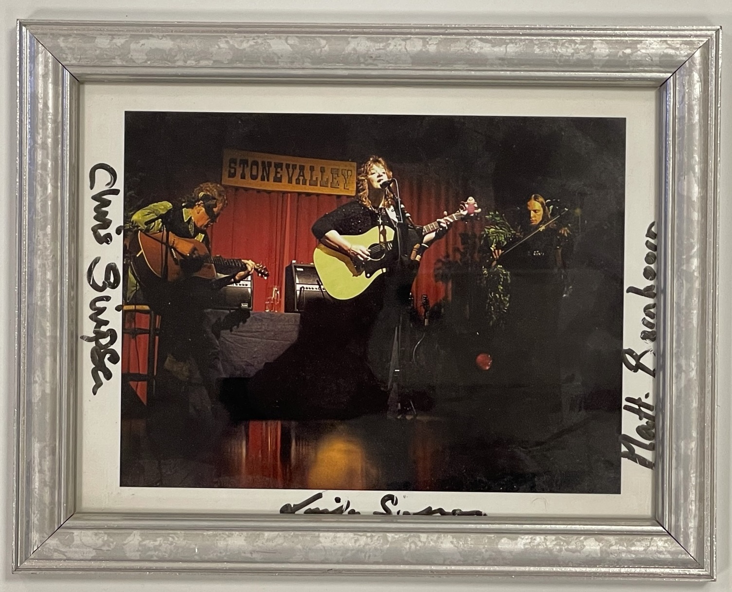 Lot 136 - BARRY MANILOW CONCERT MEMORABILIA