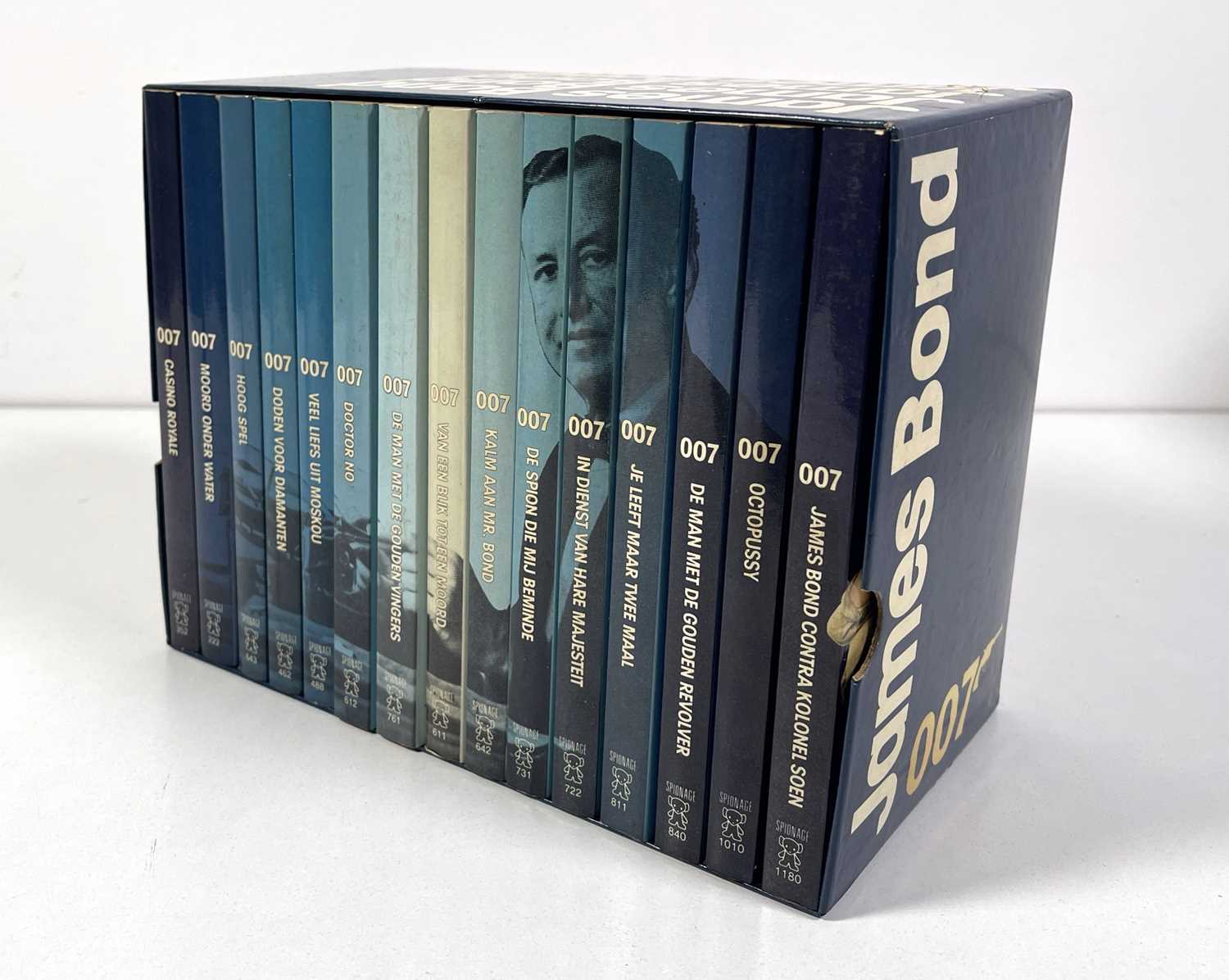 Lot 42 - IAN FLEMING - JAMES BOND - FULL SET OF