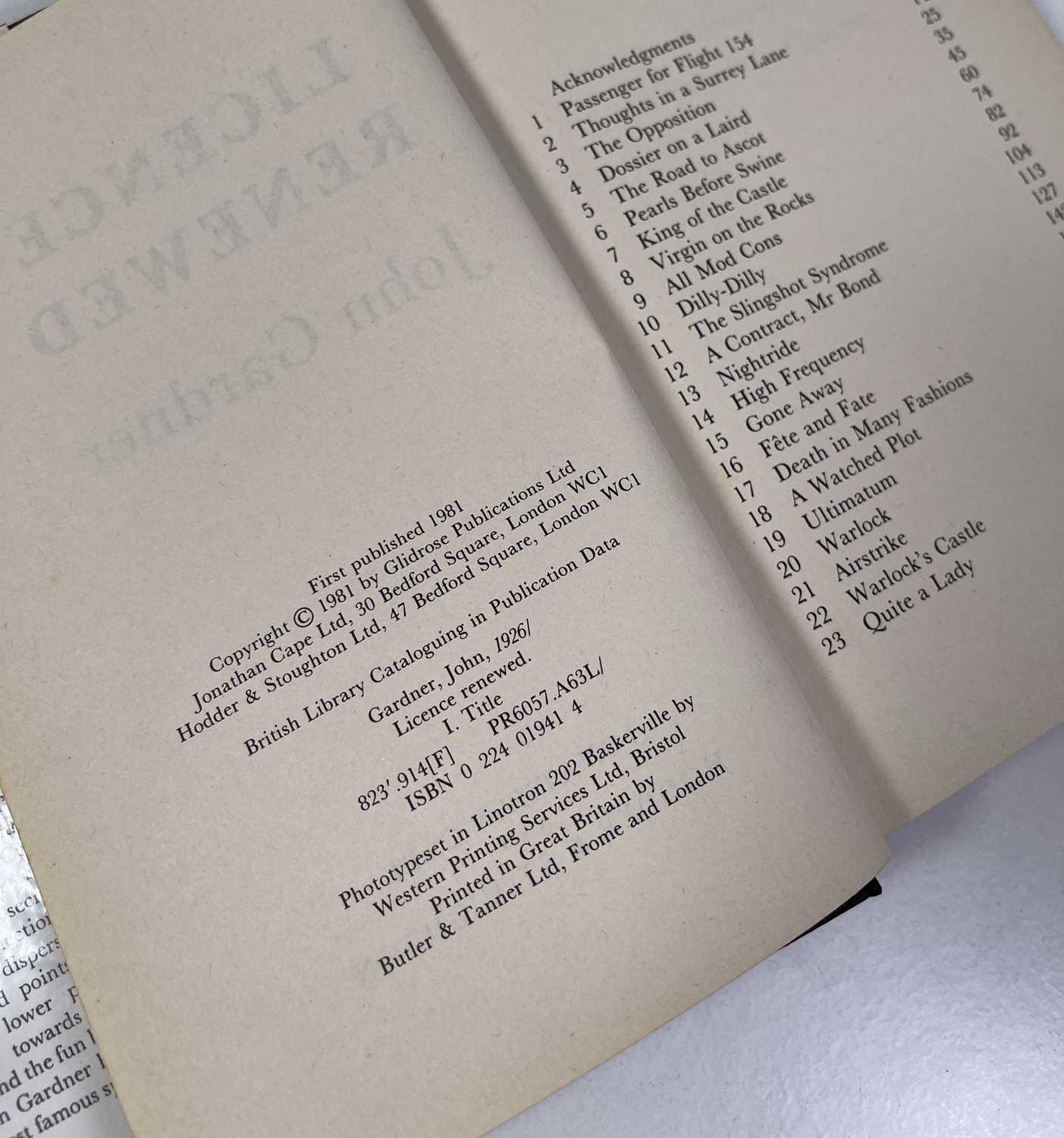 Lot 24 - JOHN GARDNER - JAMES BOND - LICENSE RENEWED