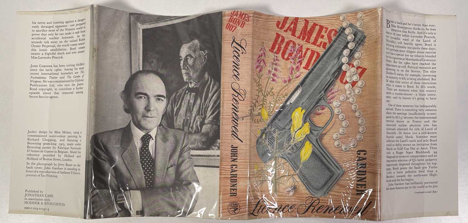 Lot 24 - JOHN GARDNER - JAMES BOND - LICENSE RENEWED