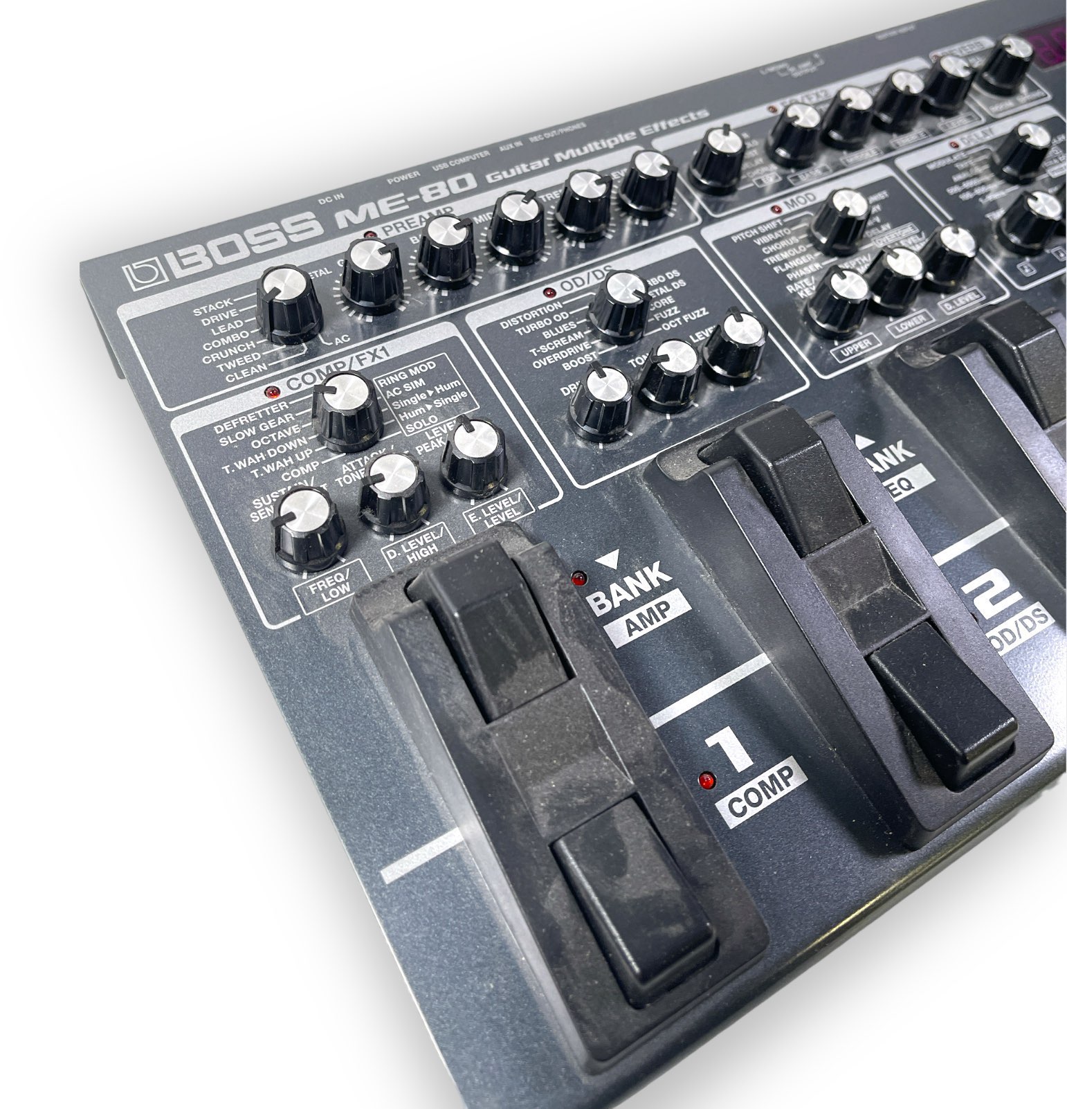 Lot 3 - BOSS ME-80 MULTI-EFFECTS PEDAL.