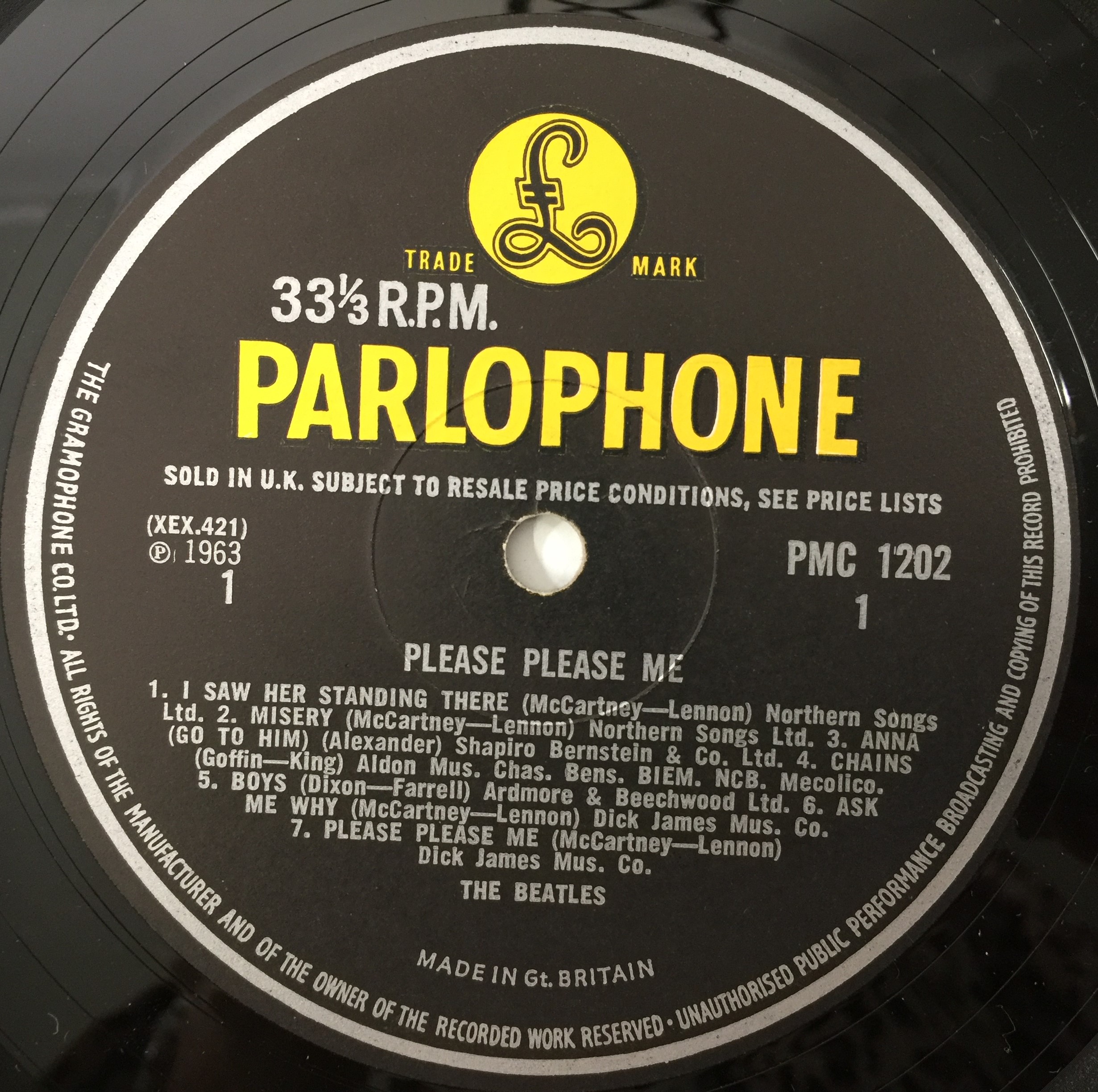 Lot 10 - THE BEATLES - PLEASE PLEASE ME LP (UK
