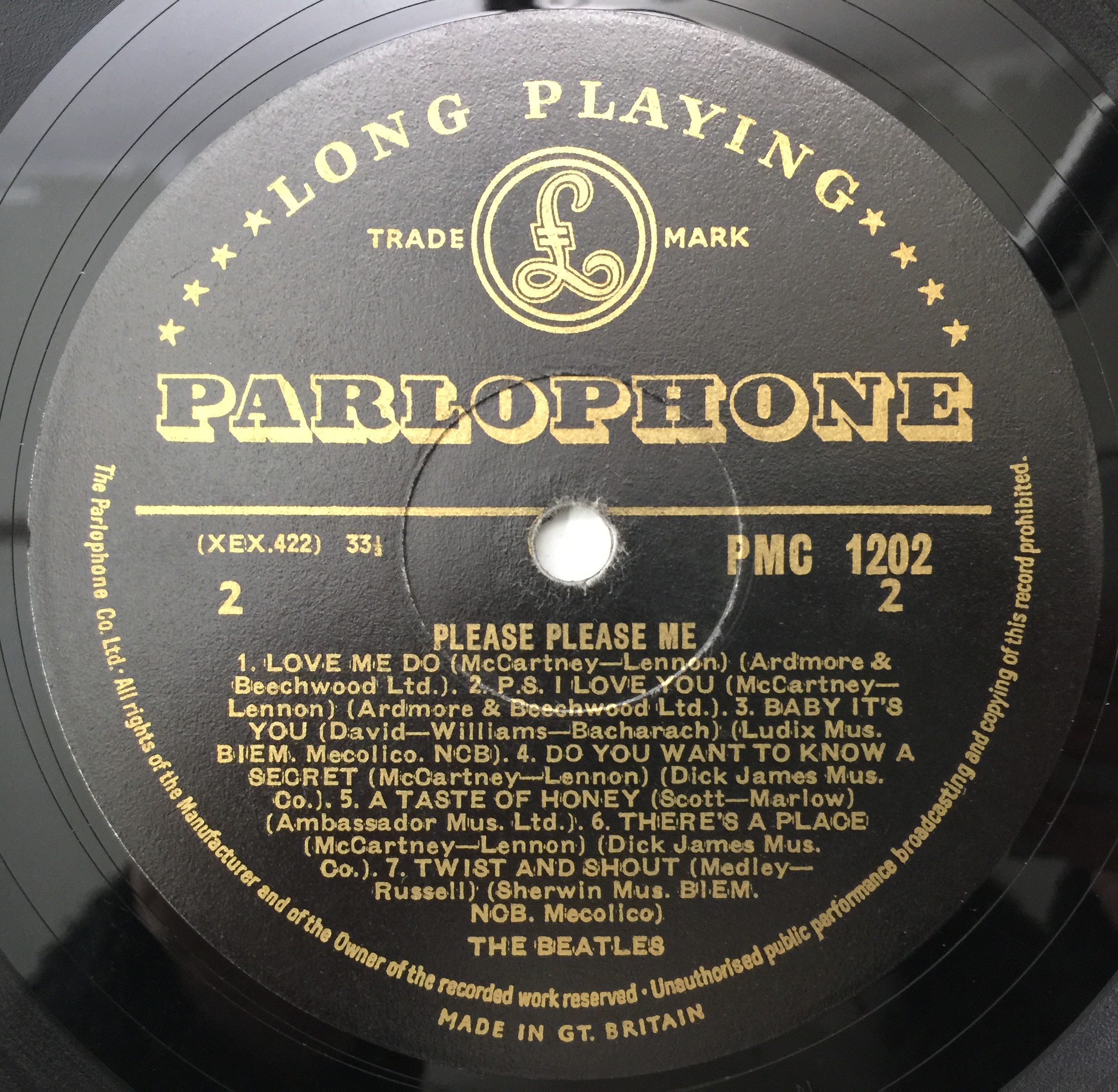 Lot 64 - THE BEATLES - PLEASE PLEASE ME LP (BLACK