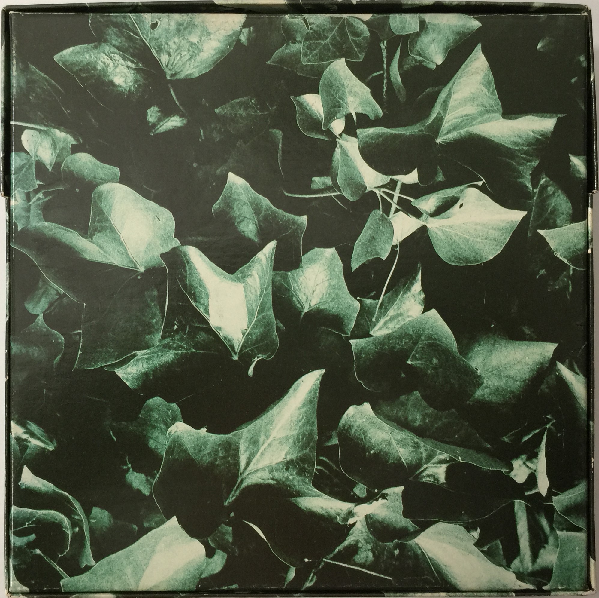 Lot 483 - KATE BUSH - THE SINGLE FILE 1978-1983 - 7"