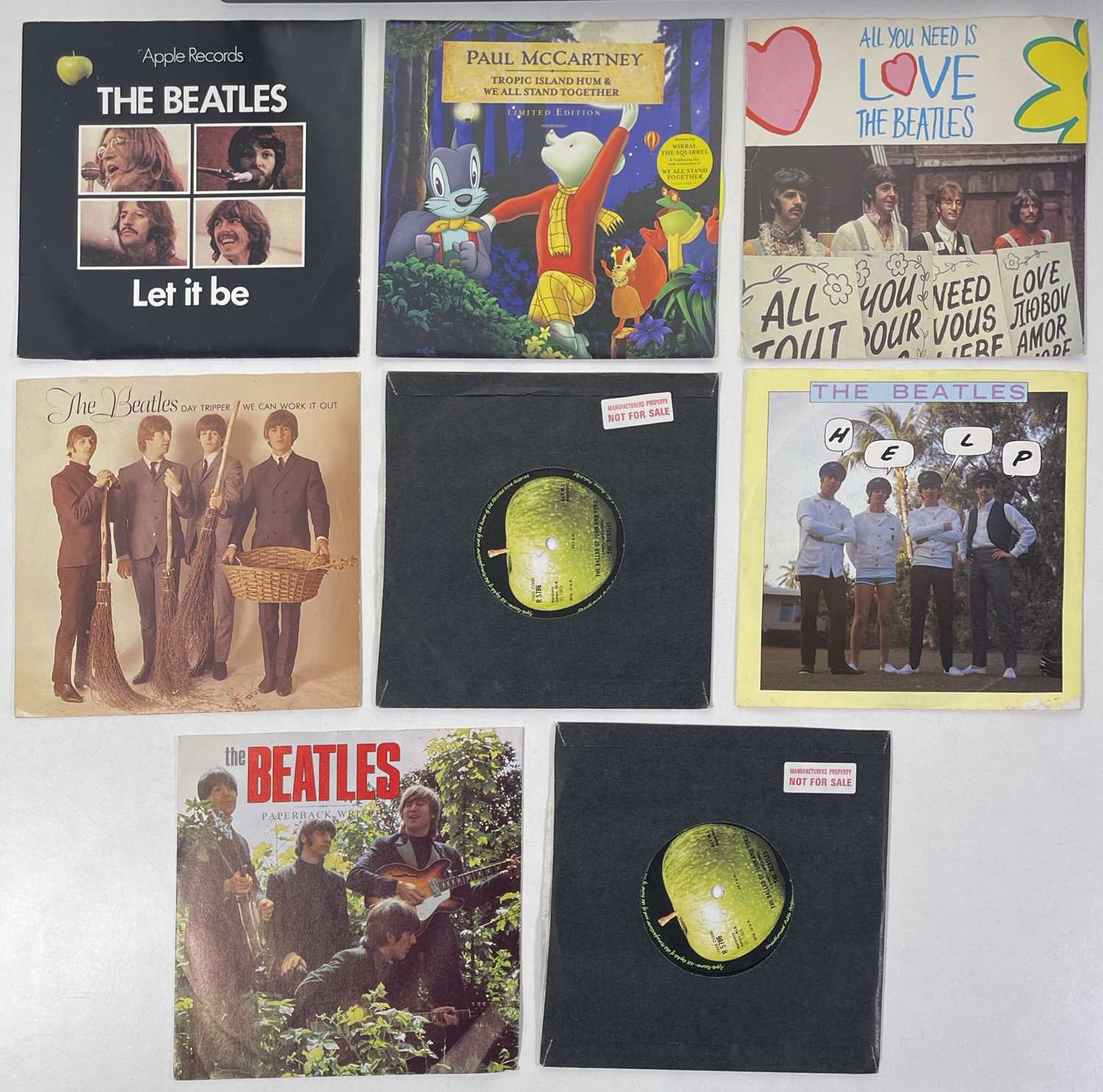 Lot 256 - THE BEATLES - PRESS PACKS AND PROMOTIONAL
