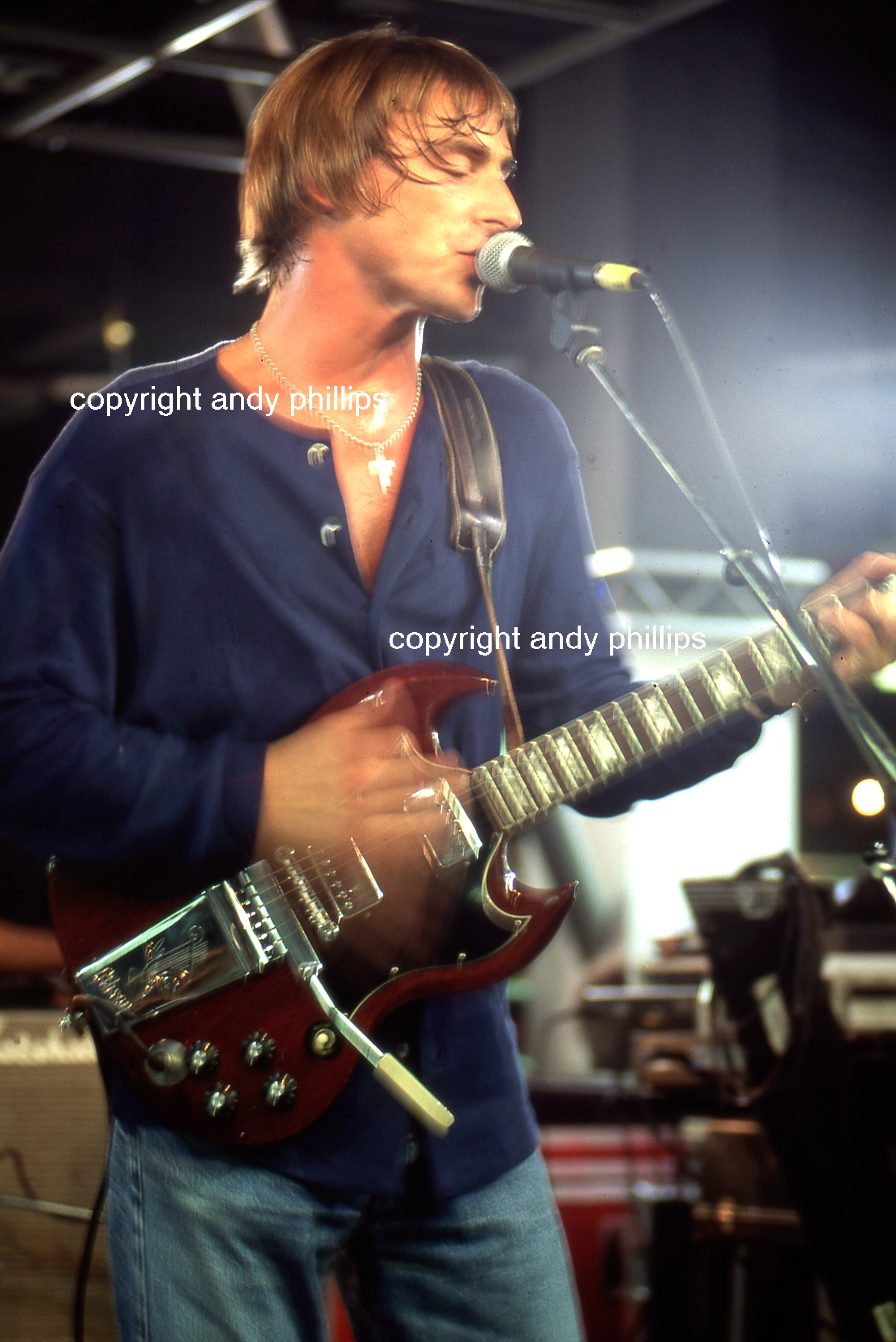 Lot 57 - PAUL WELLER - HMV / BRIXTON ACADEMY - IMAGES