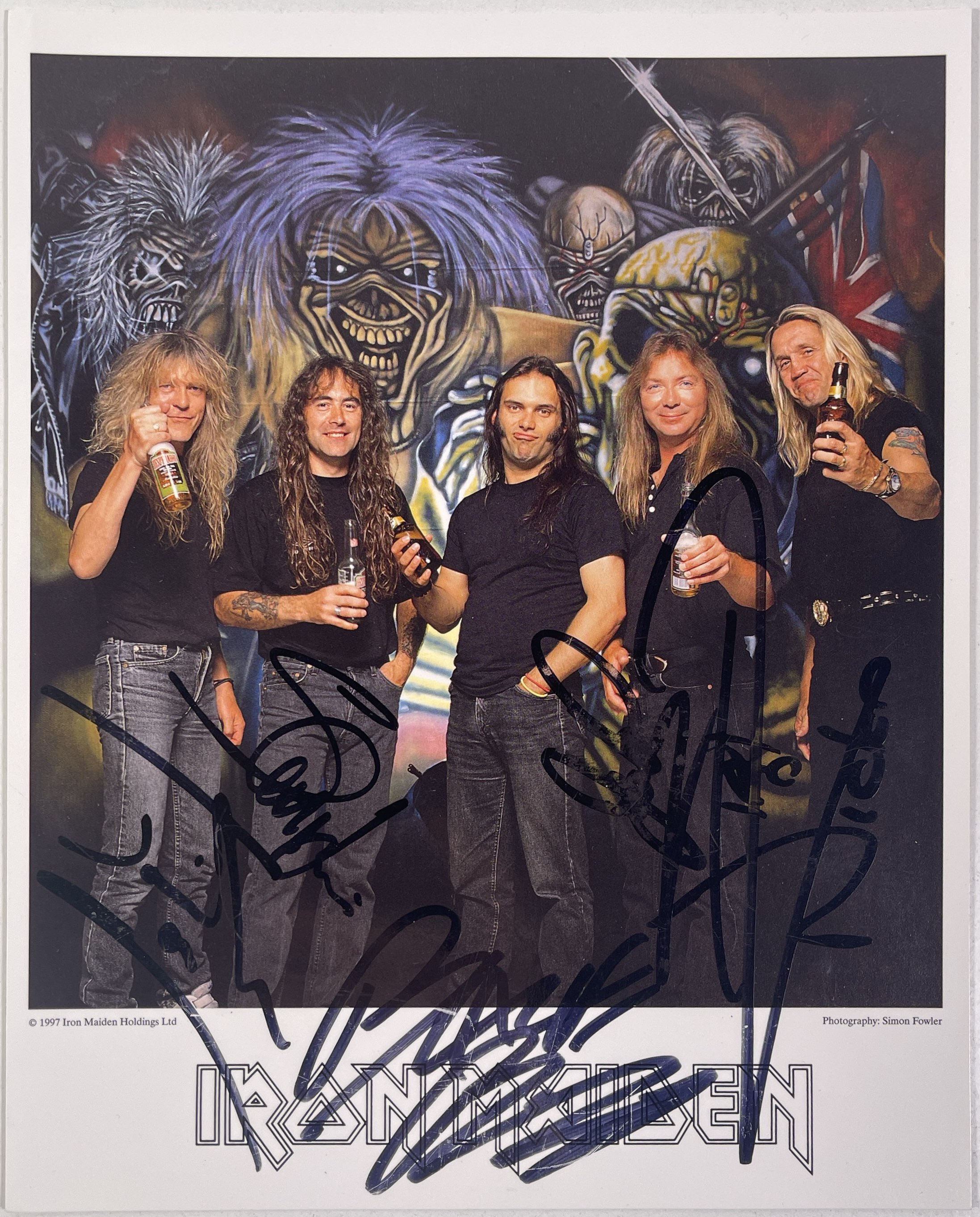 Lot 266 - IRON MAIDEN - SIGNED LP AND PROMO PHOTO.