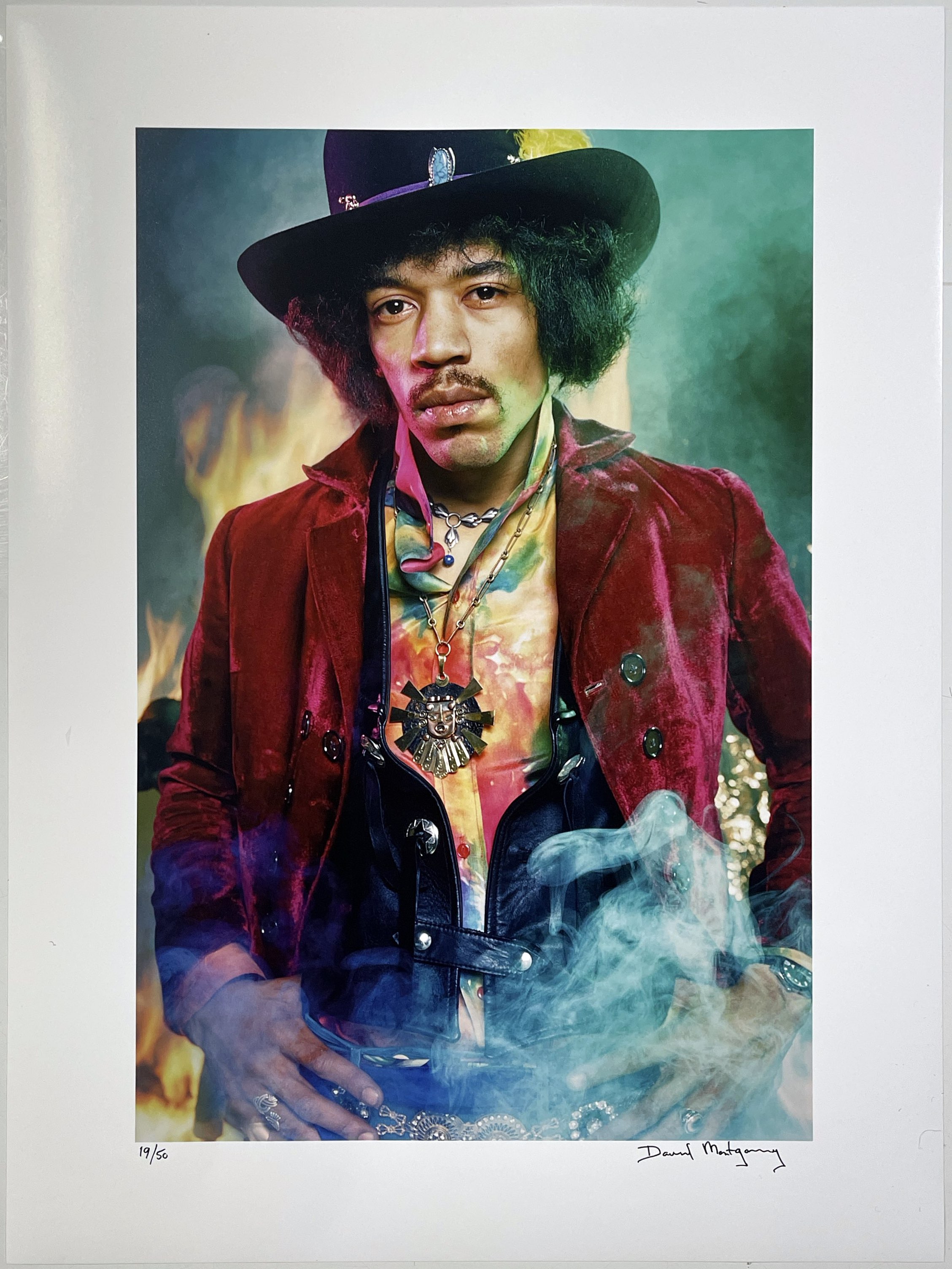 Lot 146 - JIMI HENDRIX - SIGNED LIMITED PHOTO PRINT BY
