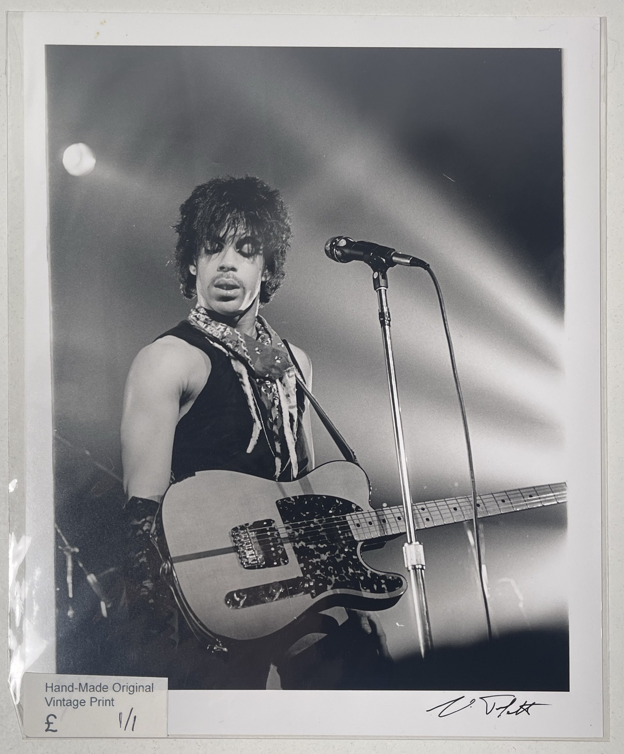 Lot 43 - PRINCE - LIVE AT THE PARADISO CLUB, 1981