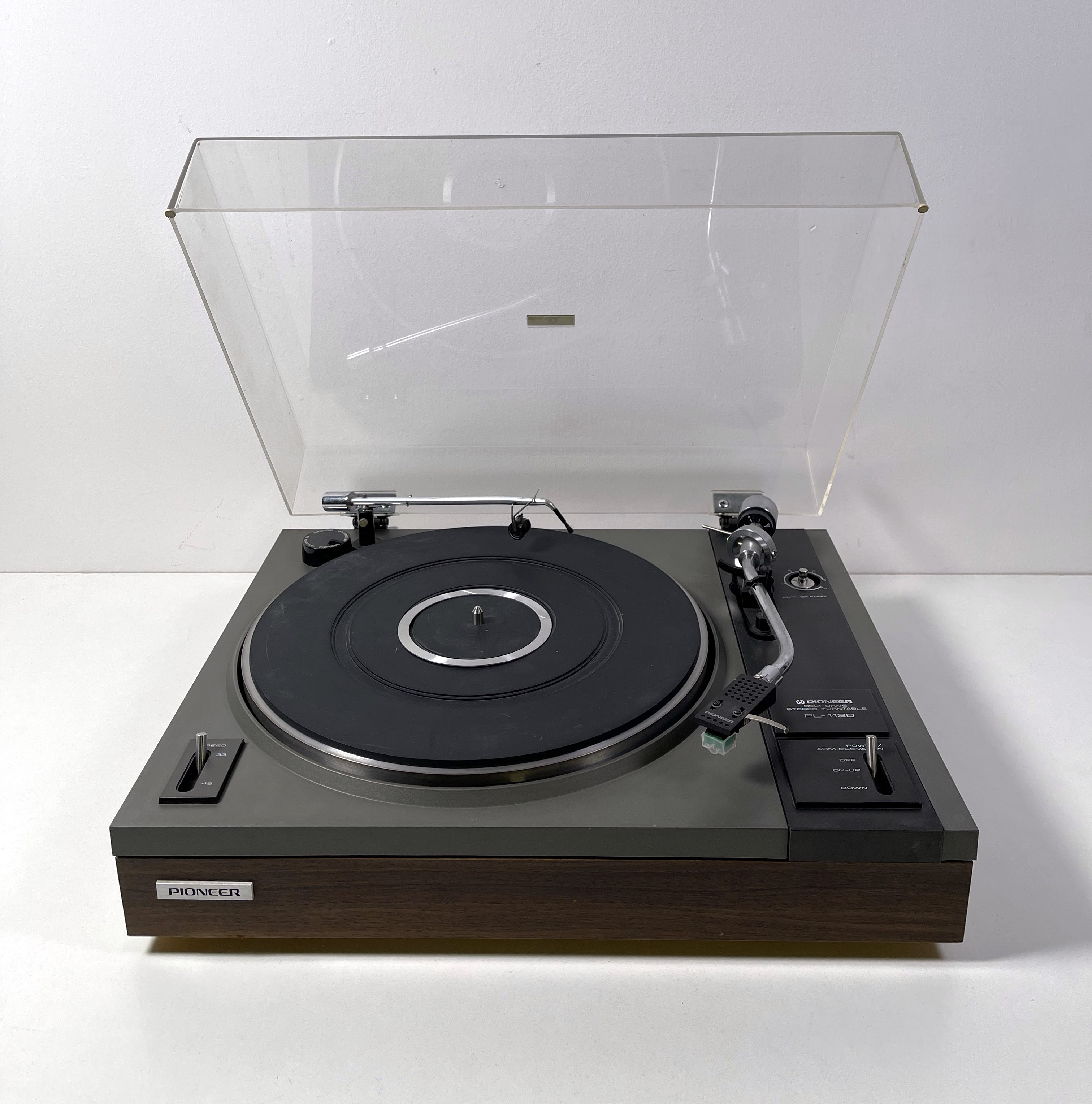 Lot 18 - PIONEER PL-112D TURNTABLE.
