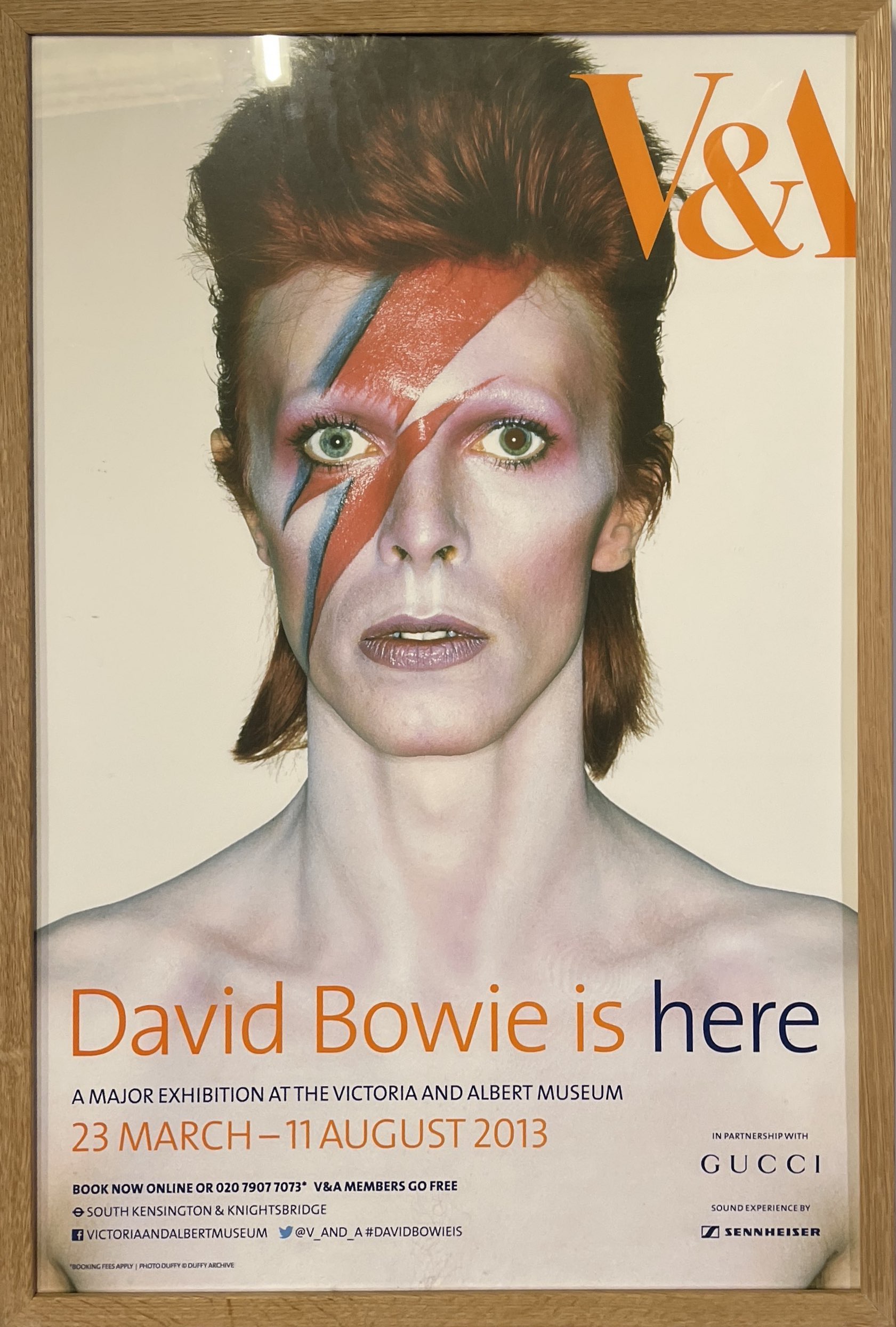 Lot 375 - DAVID BOWIE - ORIGINAL BOWIENET / V&A