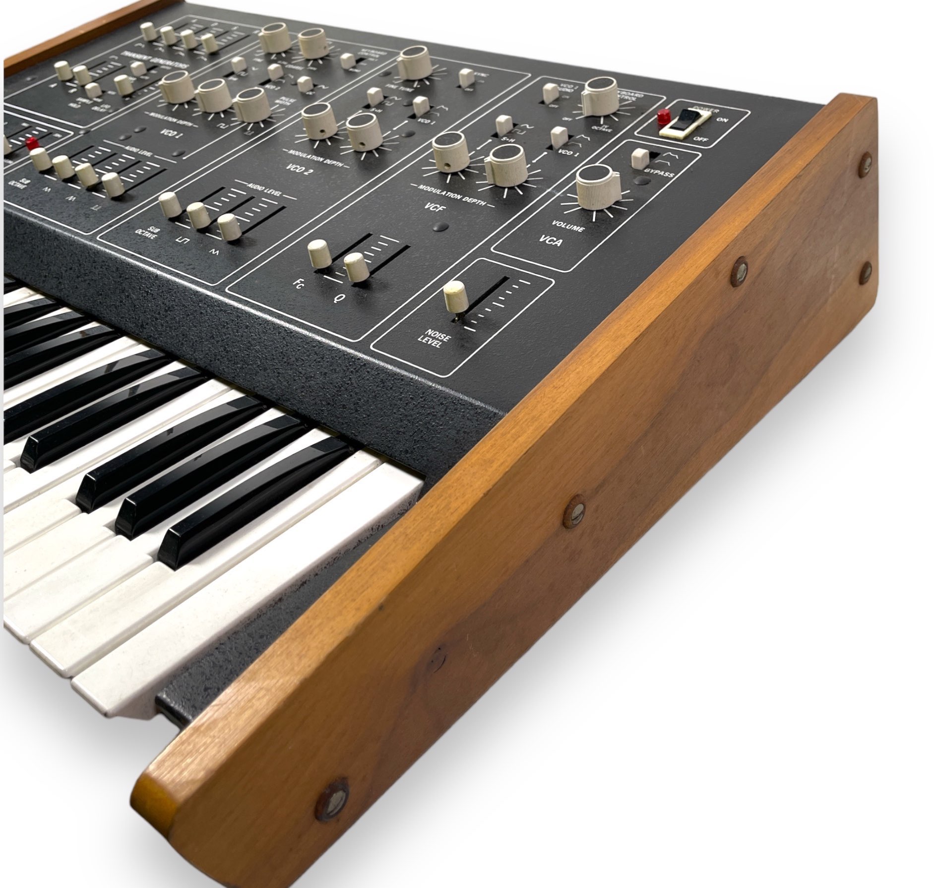 Lot 26 - THE CAT BY OCTAVE SYNTHESIZER.