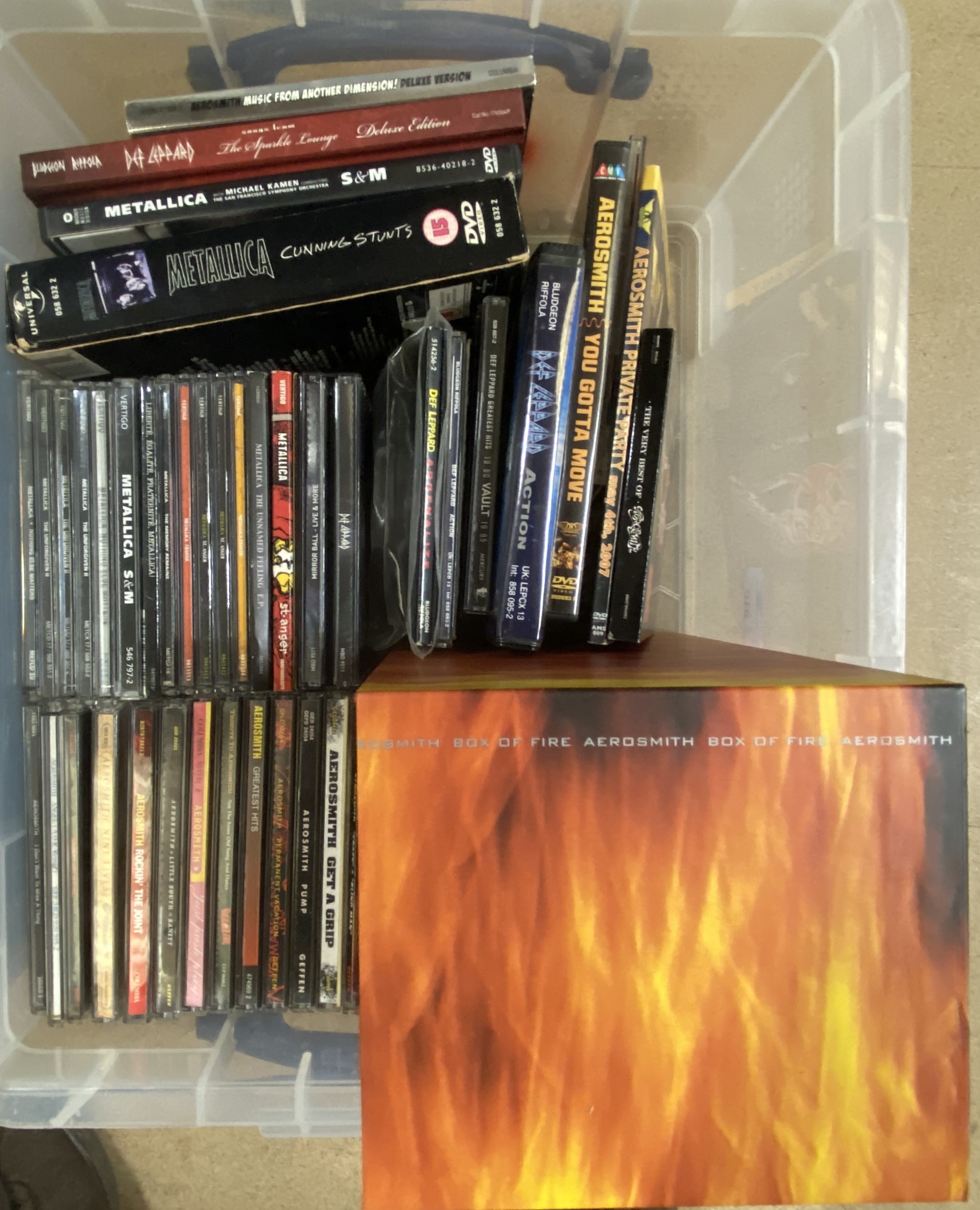 Lot 916 - ROCK / HEAVY ROCK - CDs / CD BOX SET