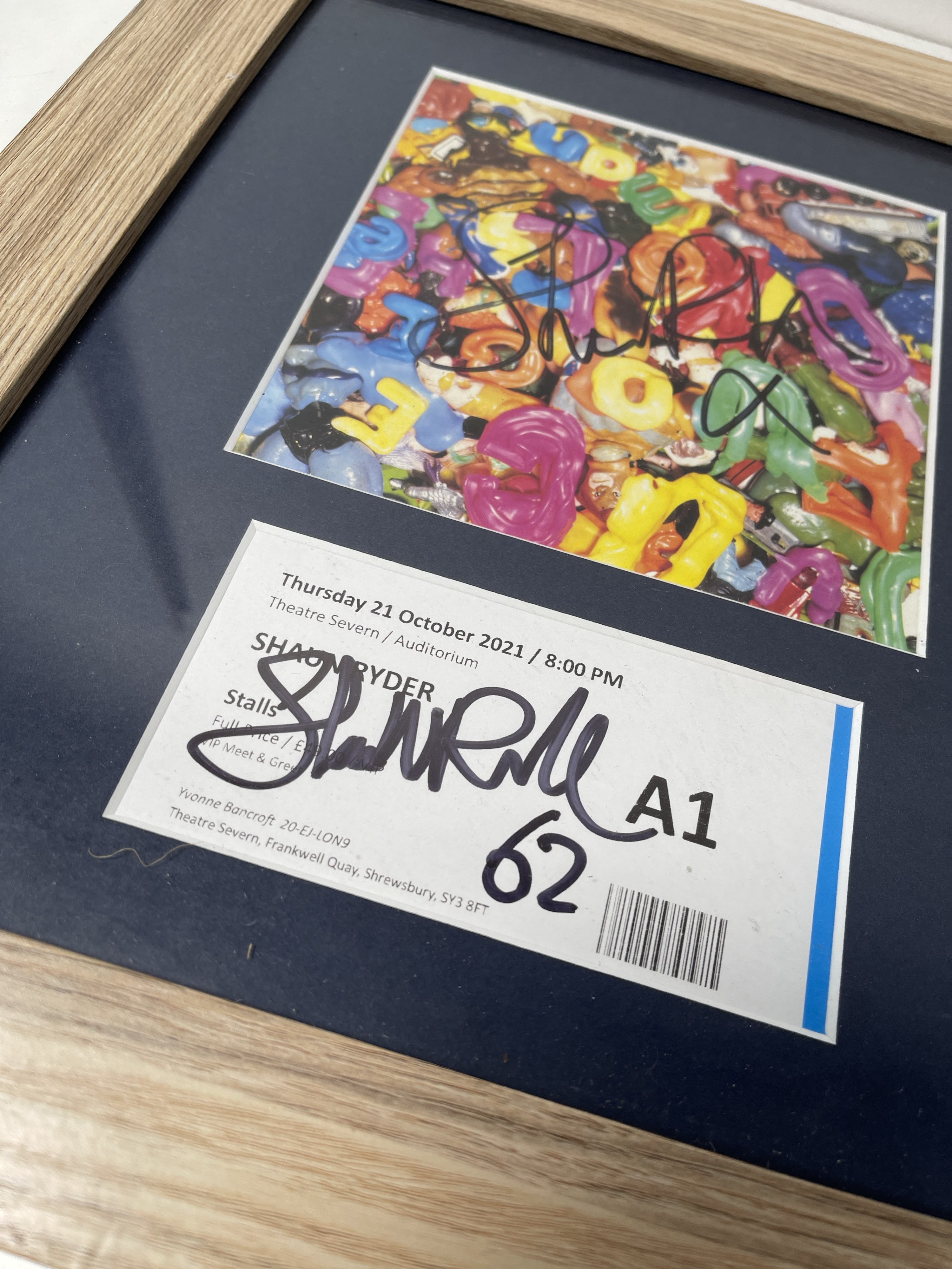 Lot 290 - 1980S STARS SIGNED ITEMS INC MADNESS