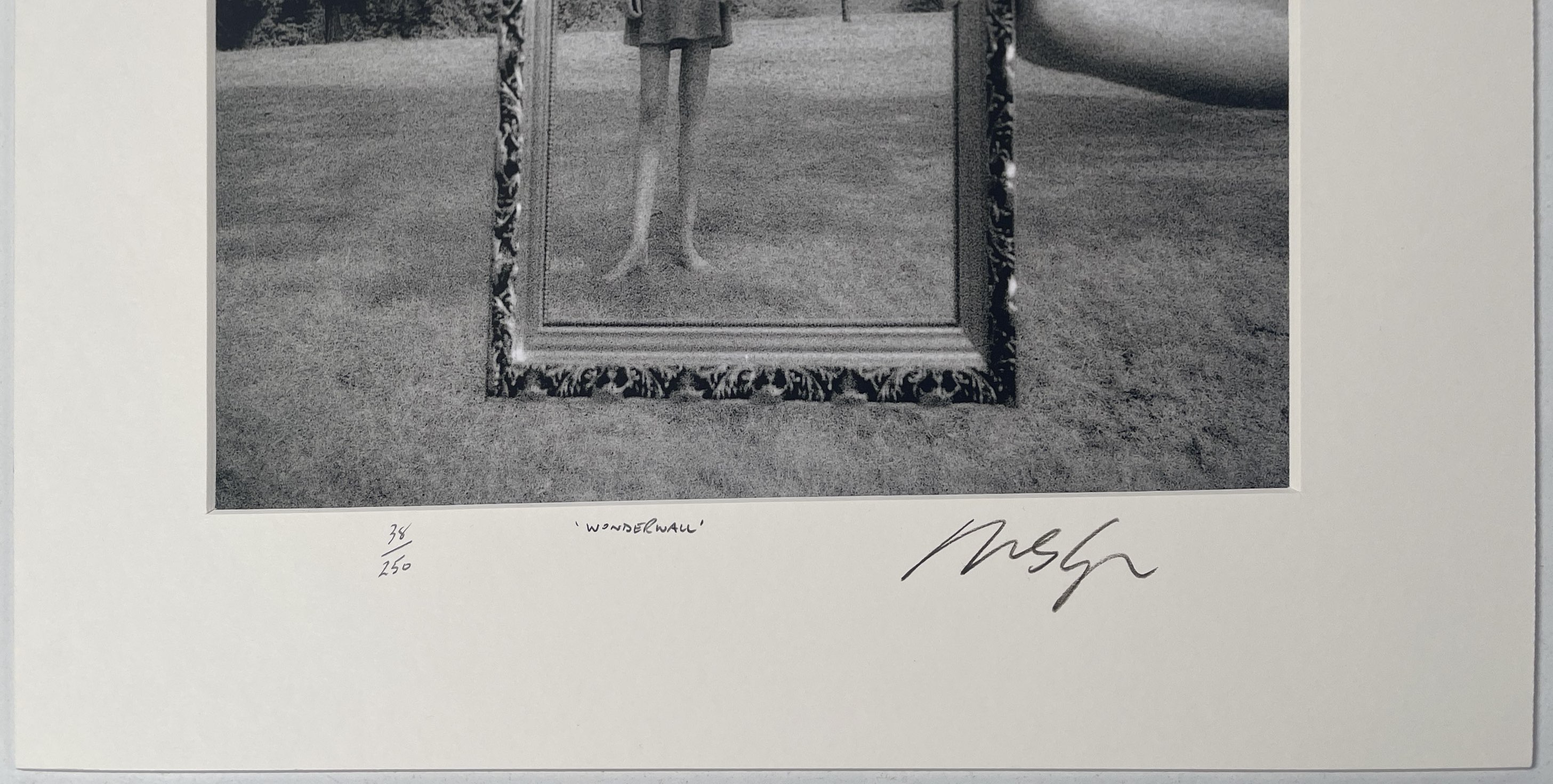 Lot 187 - OASIS - MICHAEL SPENCER JONES TWICE SIGNED