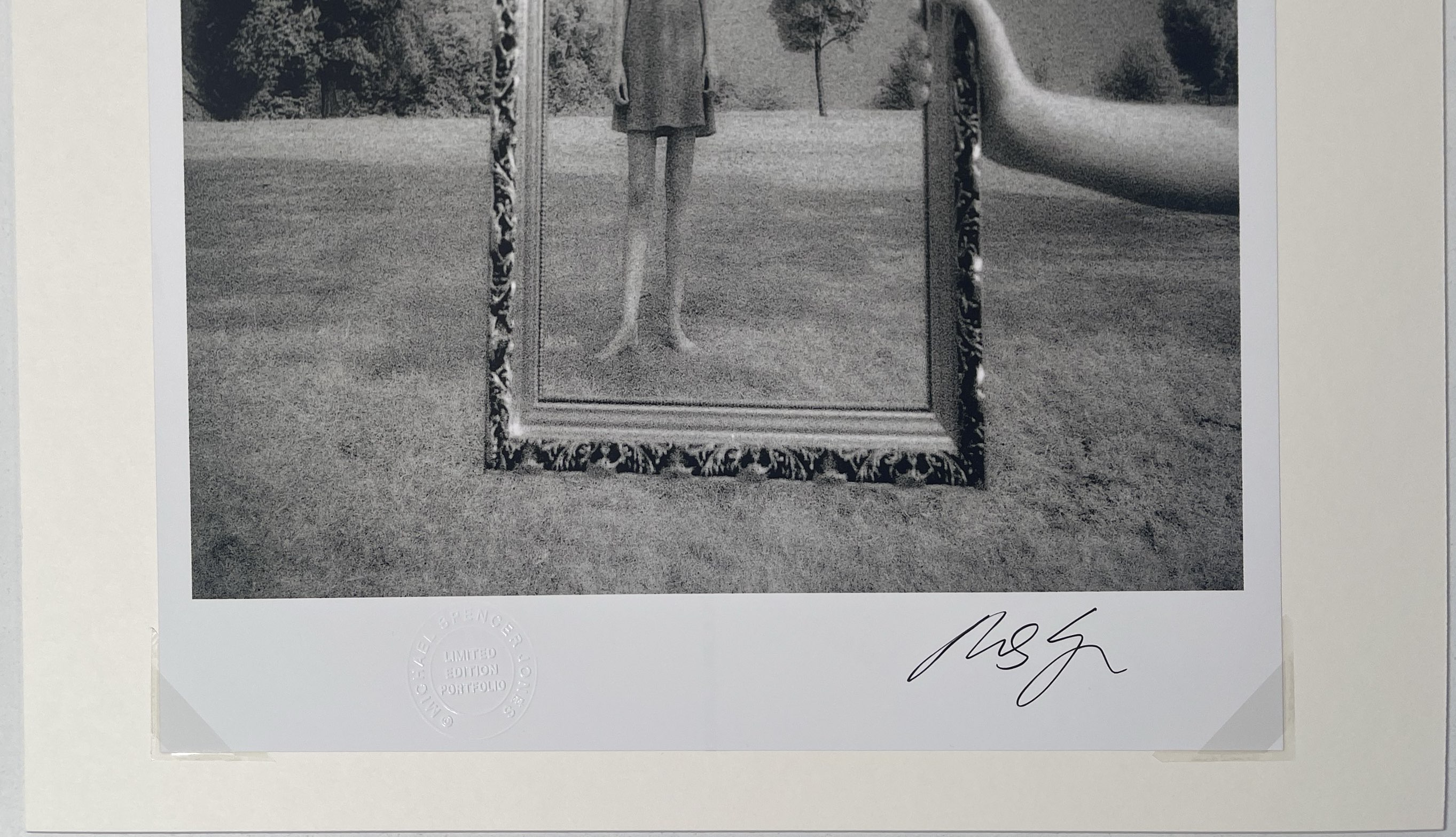 Lot 187 - OASIS - MICHAEL SPENCER JONES TWICE SIGNED