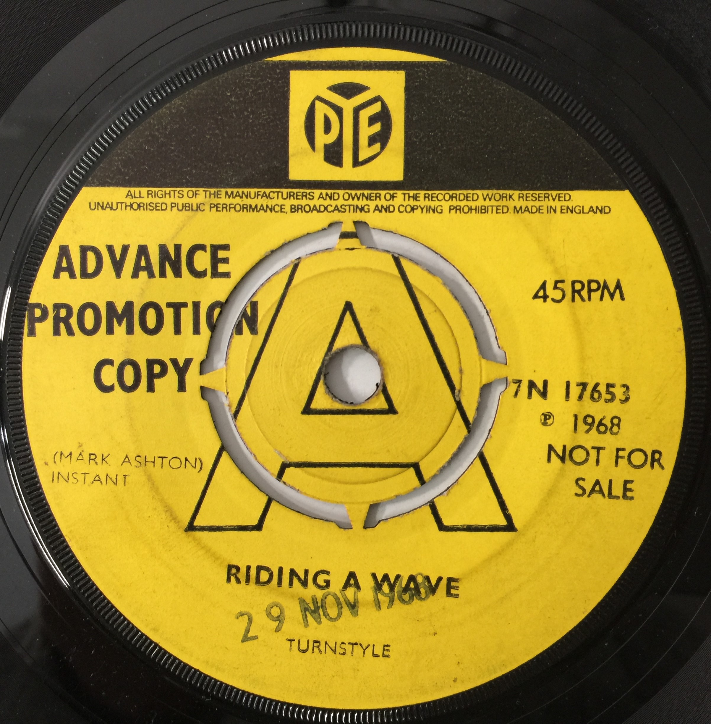Lot 405 - TURNSTYLE - RIDING A WAVE 7" (OG - PROMO