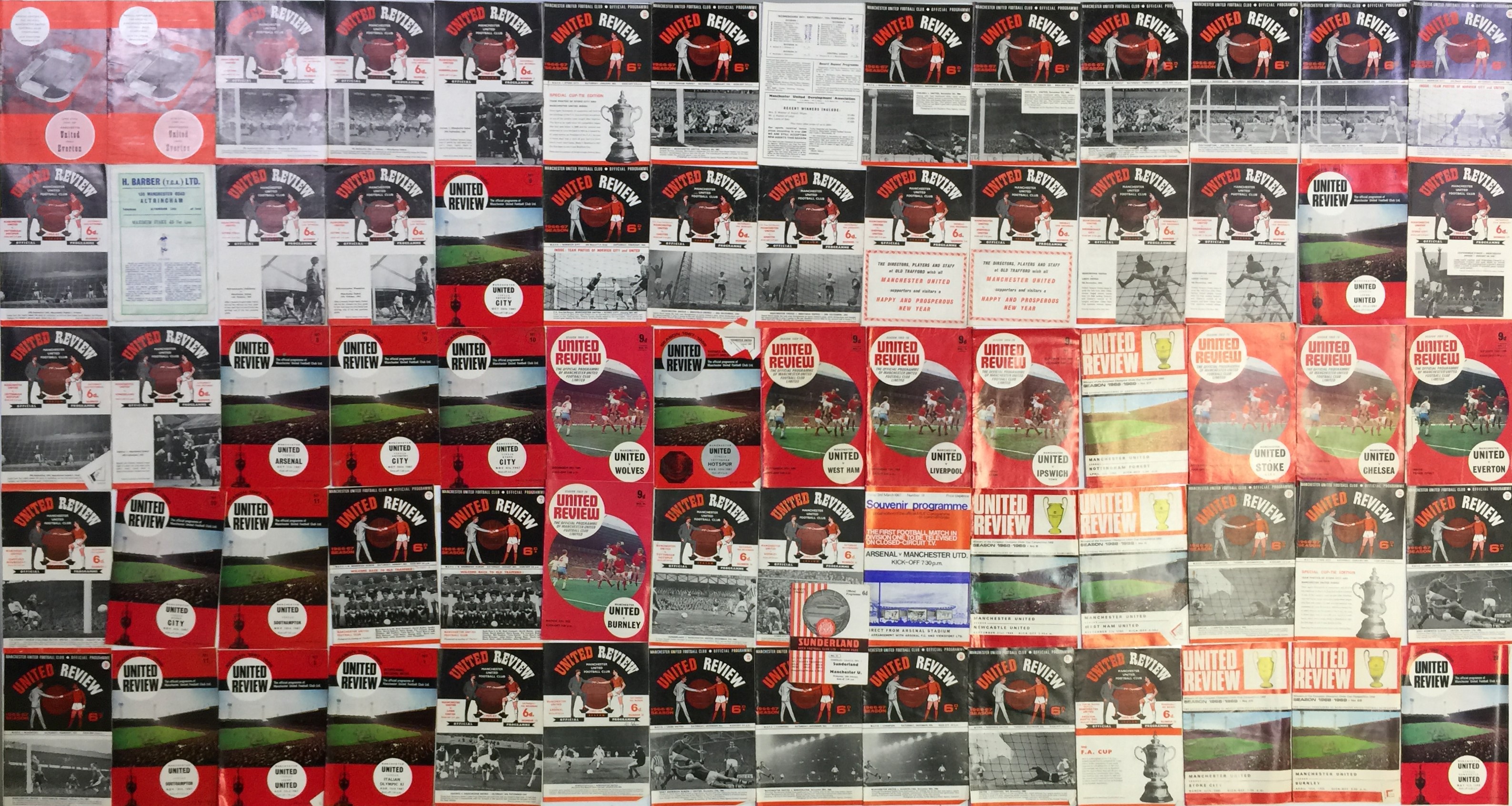 Lot 352 - MANCHESTER UNITED - HOME PROGRAMME C 1960S.