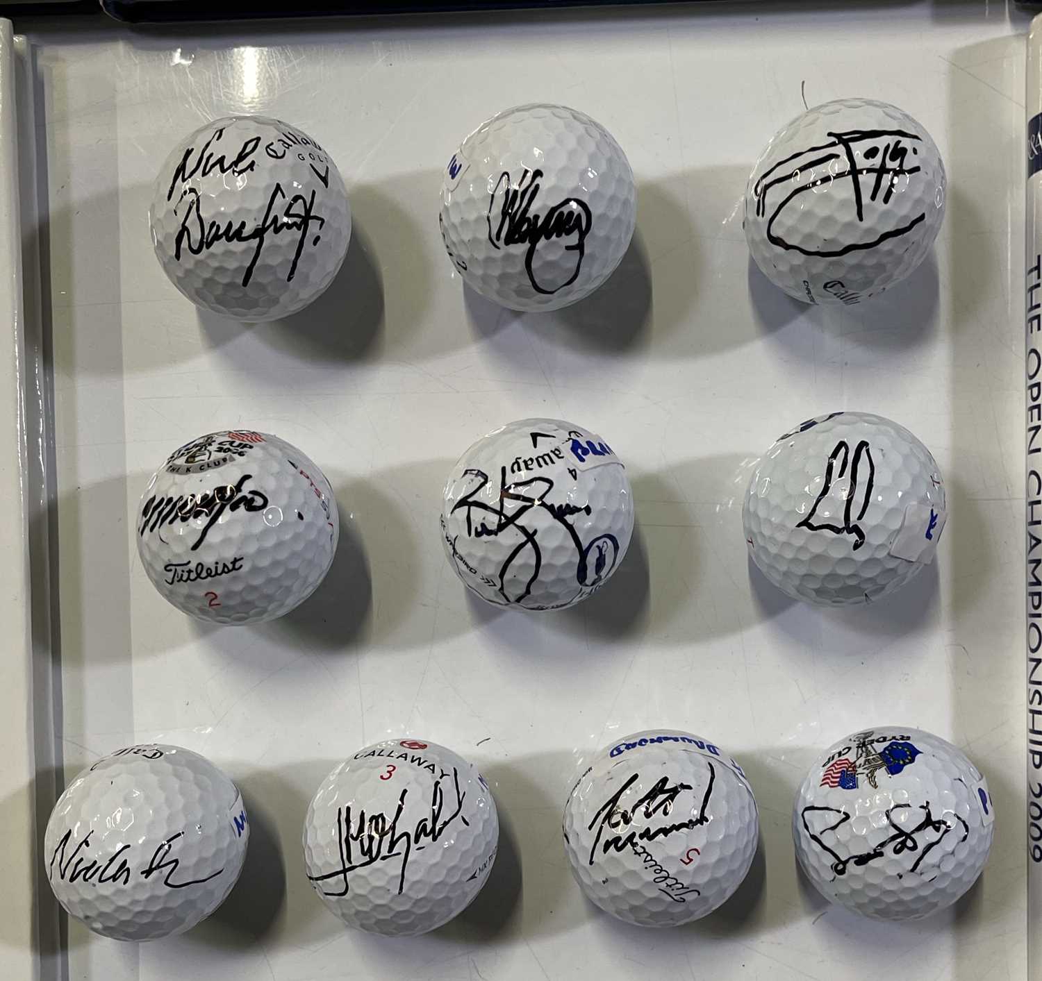 Lot 279 - GOLF MEMORABILIA - SIGNED GOLF BALLS AND