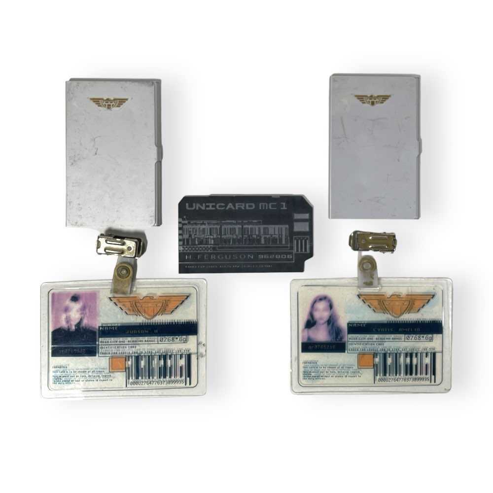 Lot 231 - JUDGE DREDD (1995) - LIKELY SCREEN USED