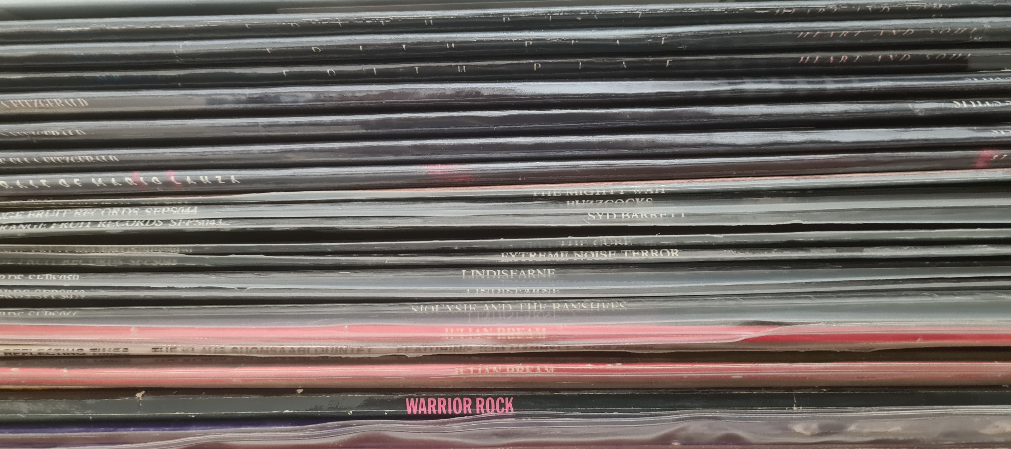Lot 227 - LP COLLECTION - LABEL RUNS - 'R' TO 'W'
