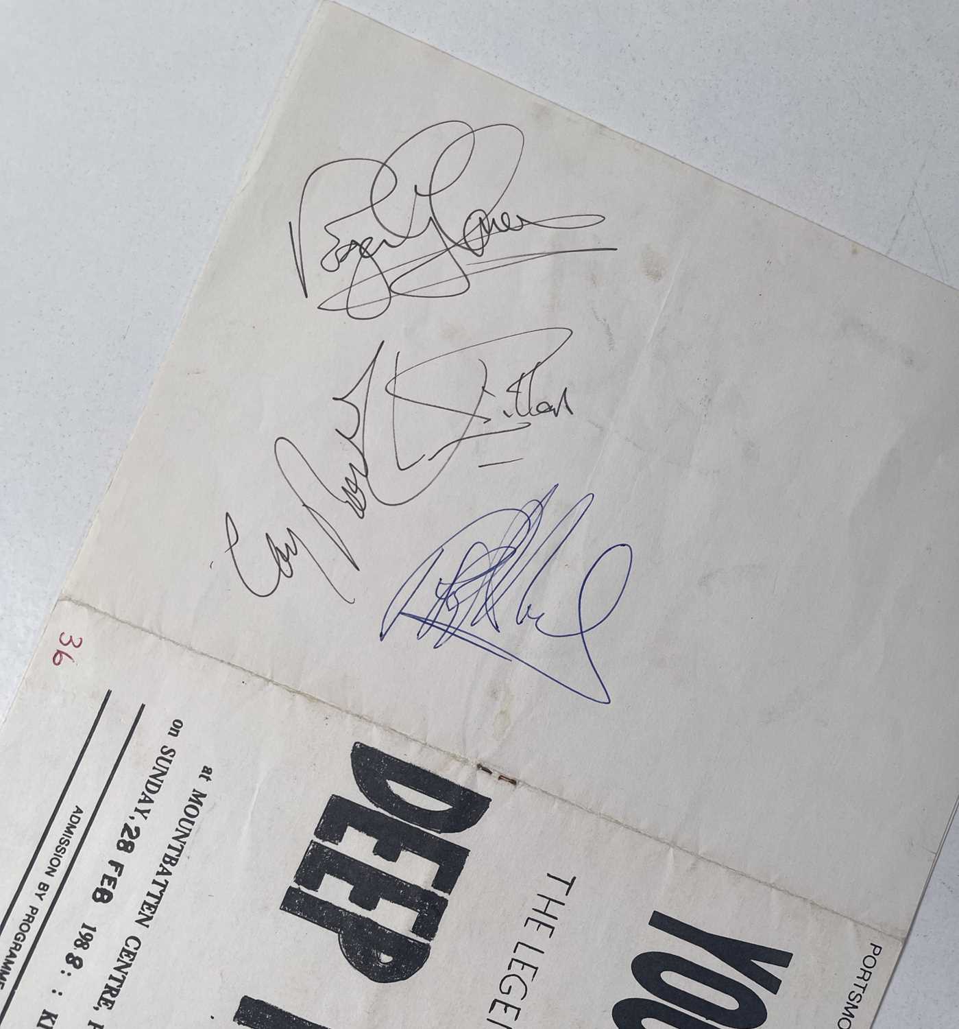 Lot 211 - DEEP PURPLE - FULLY SIGNED 1988 FOOTBALL