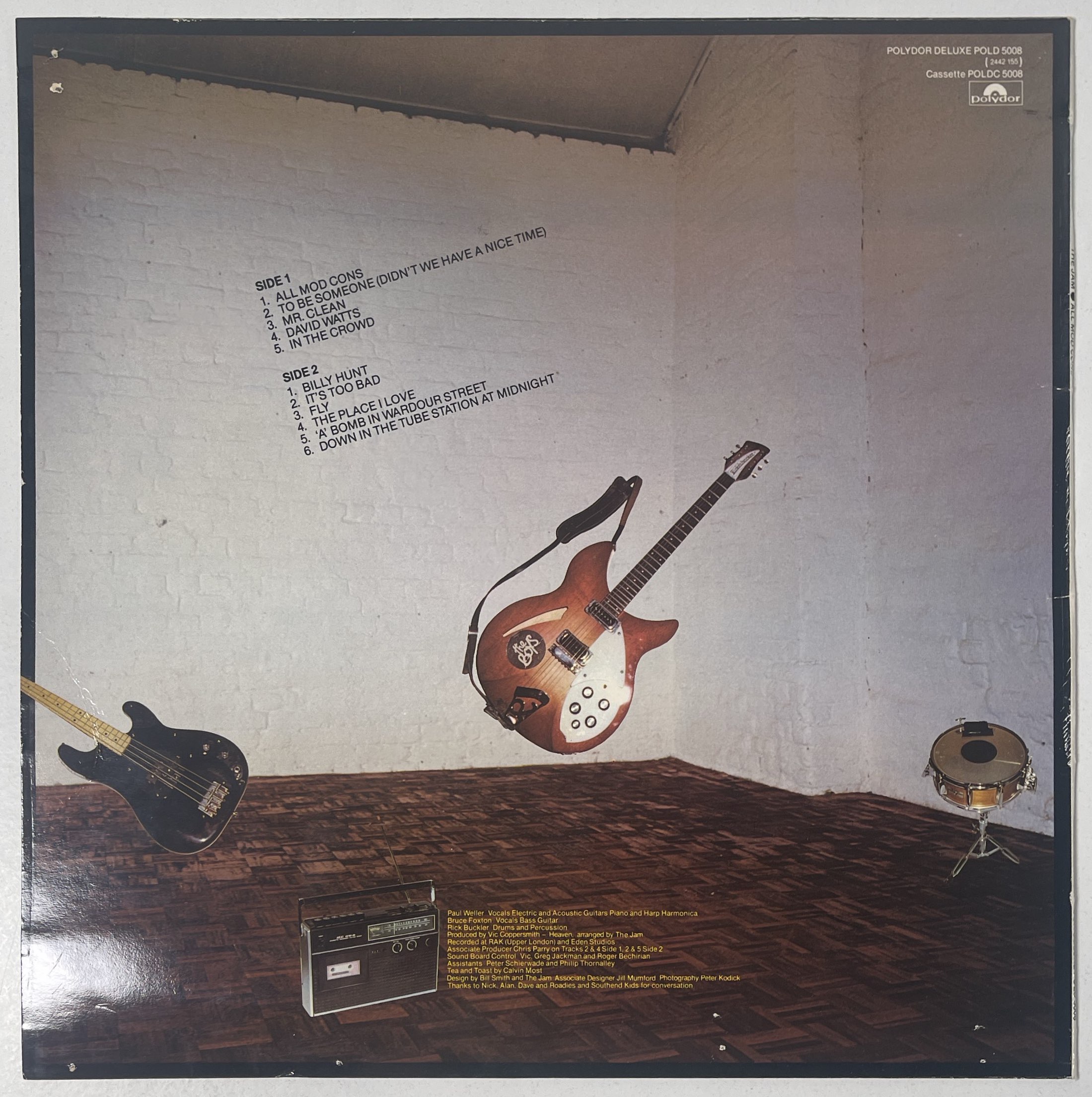 Lot 423 - THE JAM - FULLY SIGNED ALL MOD CONS LP.
