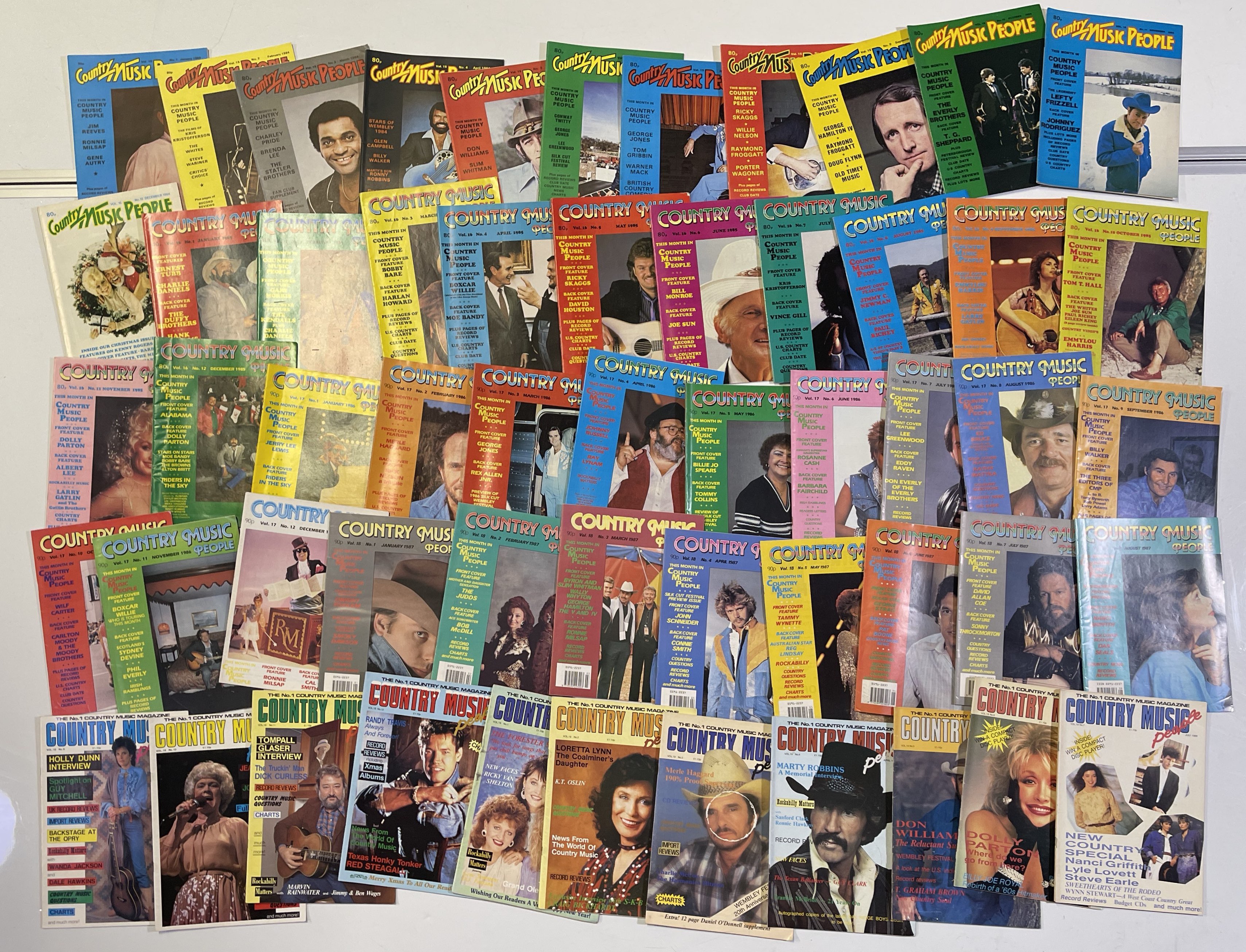 Lot 65 - LARGE COLLECTION OF COUNTRY MAGAZINES INC