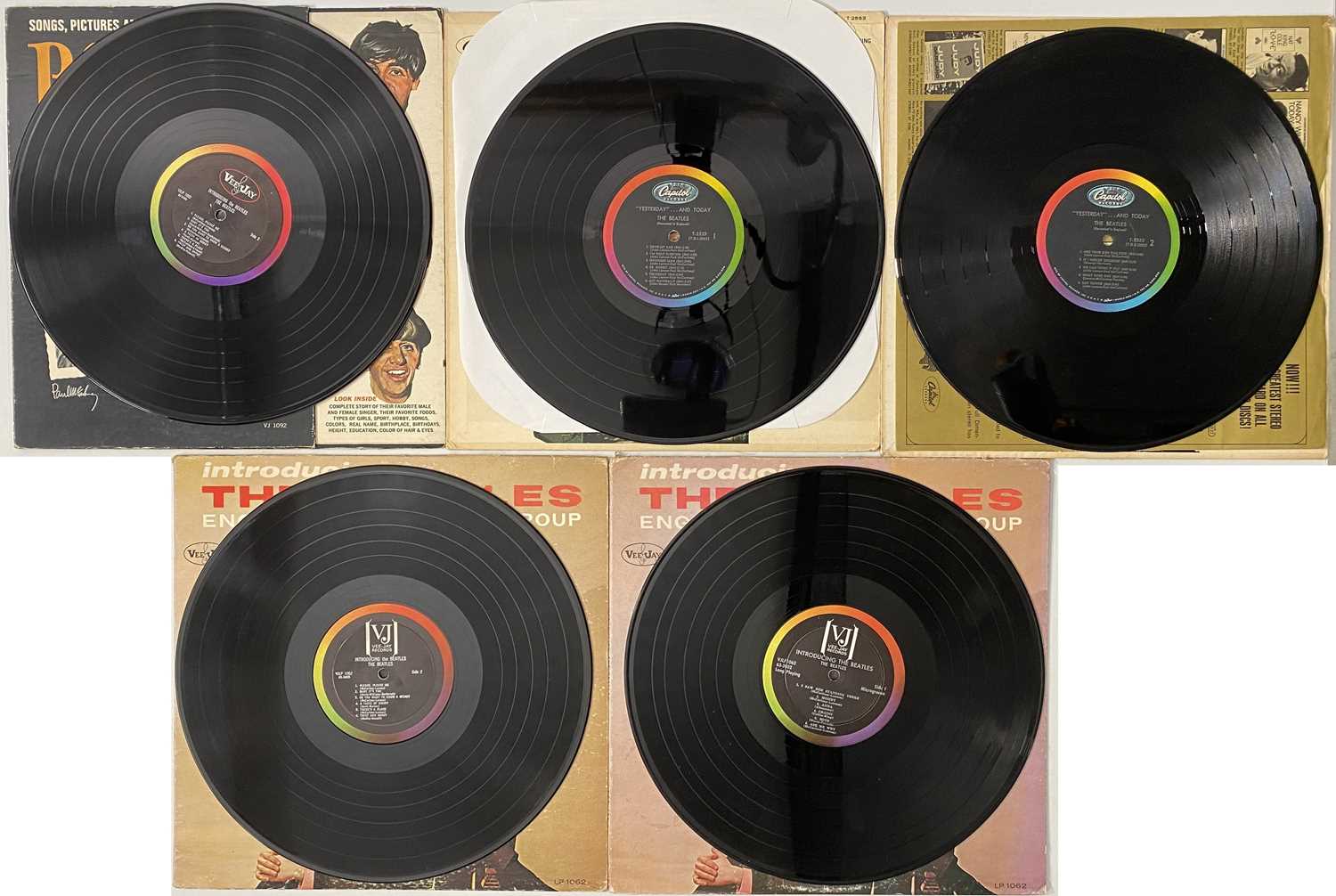 Lot 1123 - THE BEATLES - LP PACK