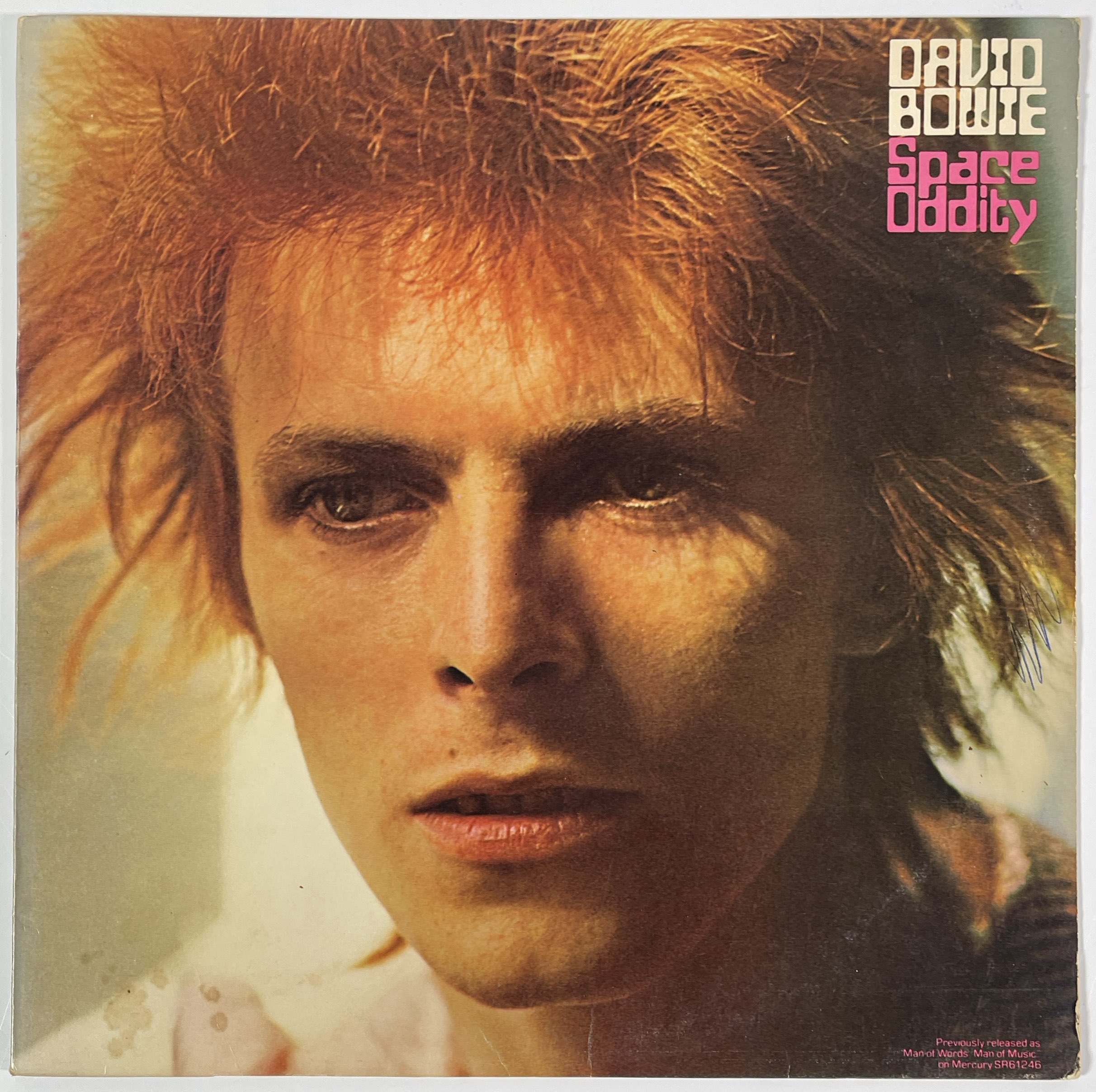 Lot 367 - DAVID BOWIE - SIGNED SPACE ODDITY LP.
