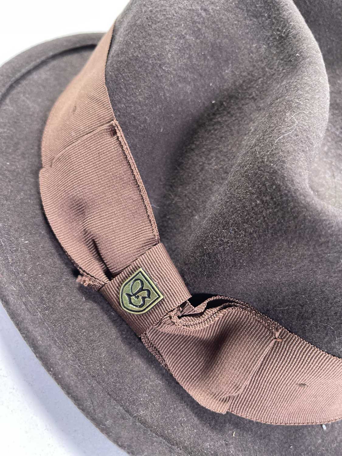 Lot 44 - MARTIN'S HATS.
