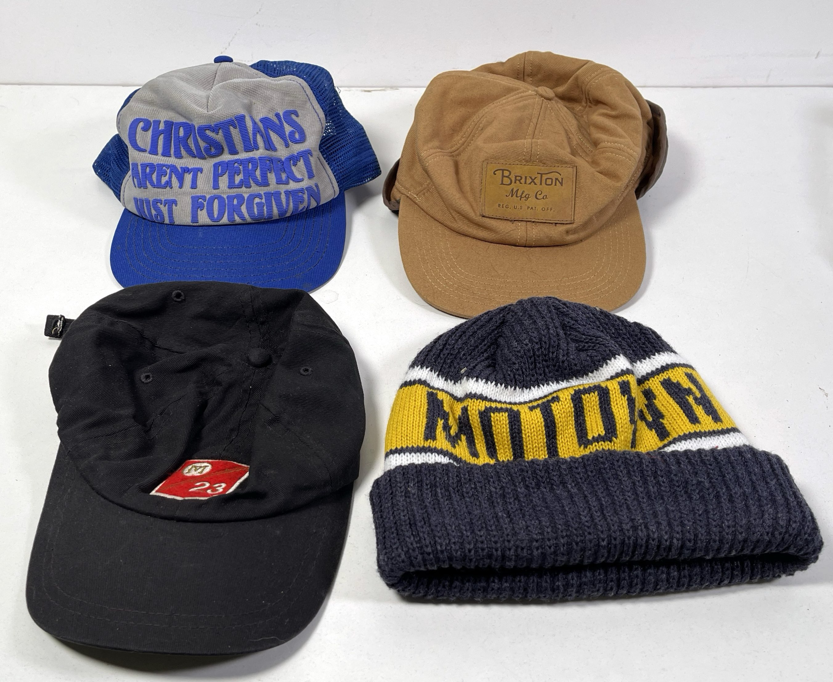 Lot 46 - MARTIN'S HATS.