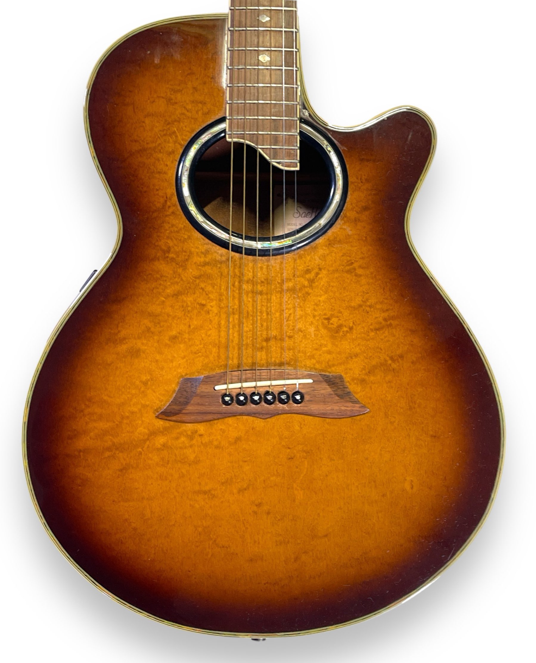 Lot 36 - SAEHAN SSC75 SEMI-ACOUSTIC GUITAR.