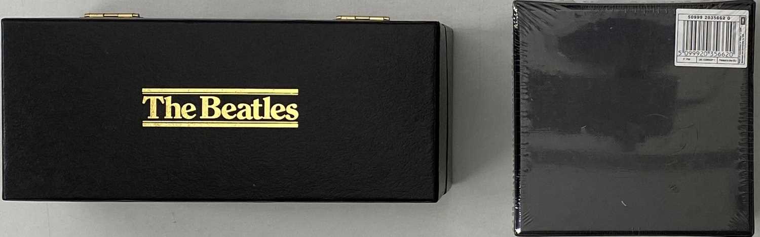 Lot 1 - THE BEATLES - CD SINGLES COLLECTION (x2)