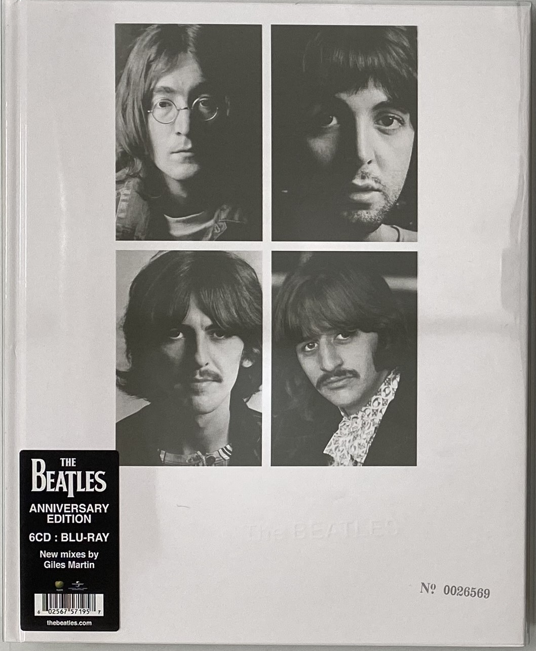Lot 44 - THE BEATLES - WHITE ALBUM CD/ BLU-RAY BOX SET